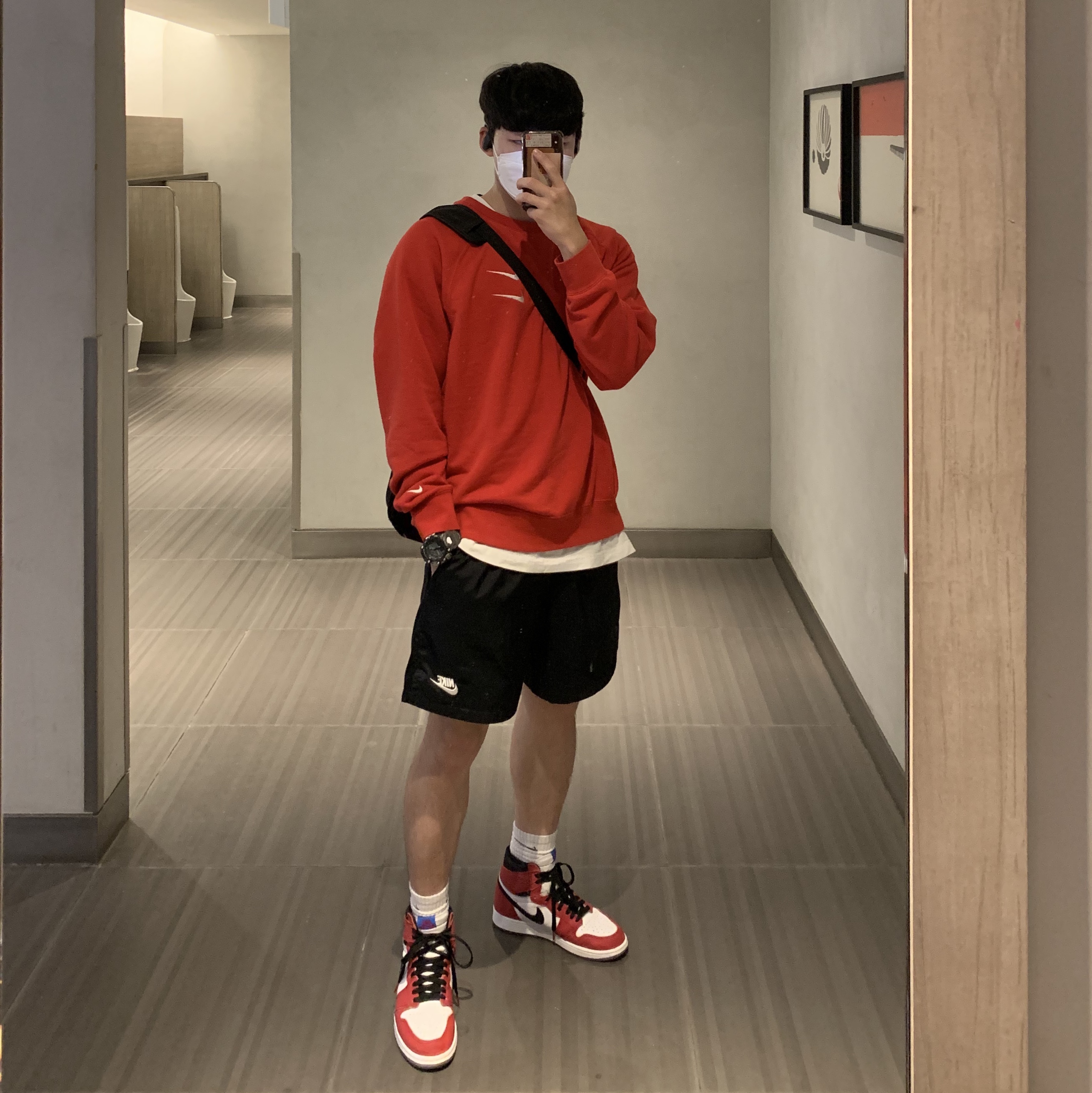 (@tech_s2) 님의 게시물 | KREAM