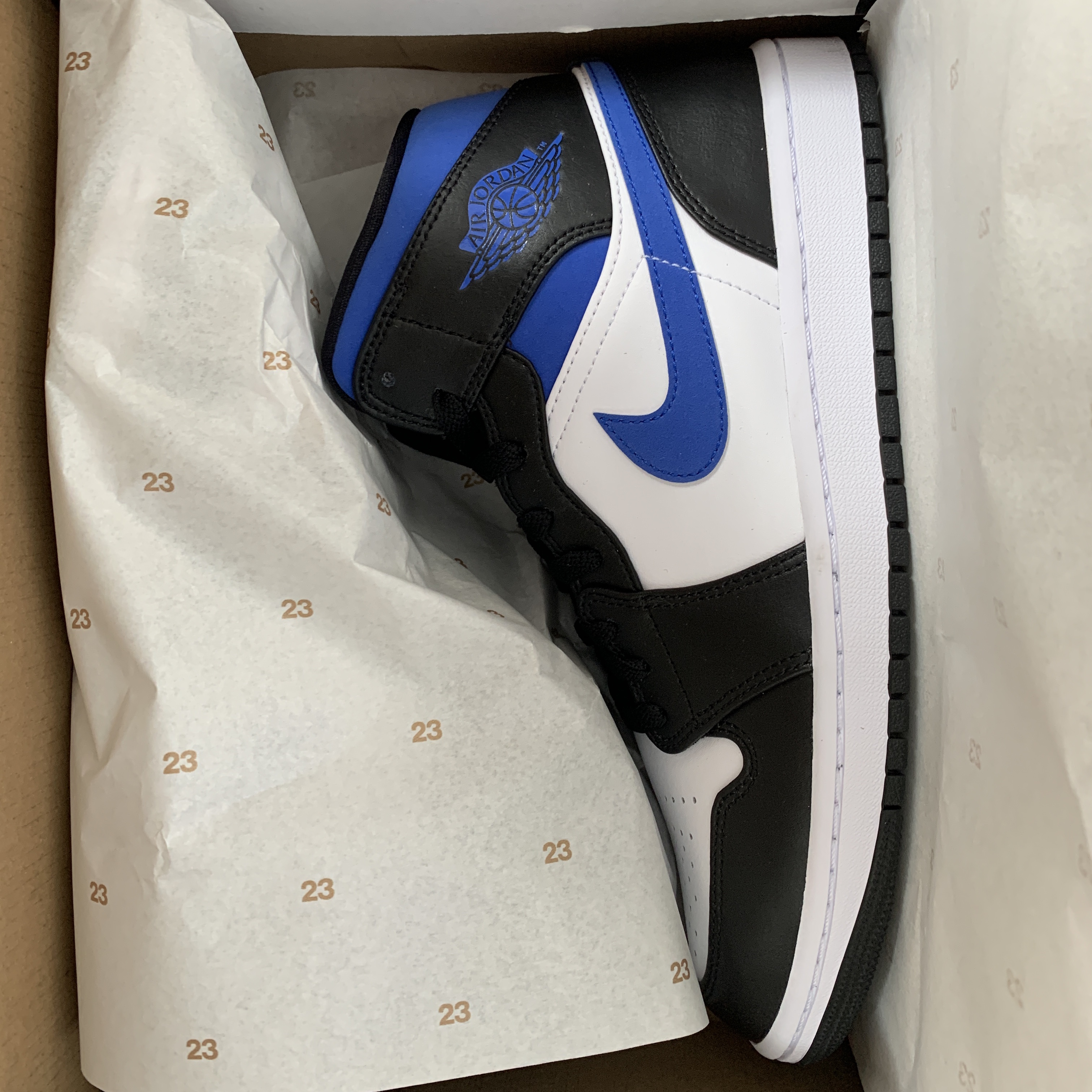 Video artist (@125iso) 님의 게시물 | KREAM