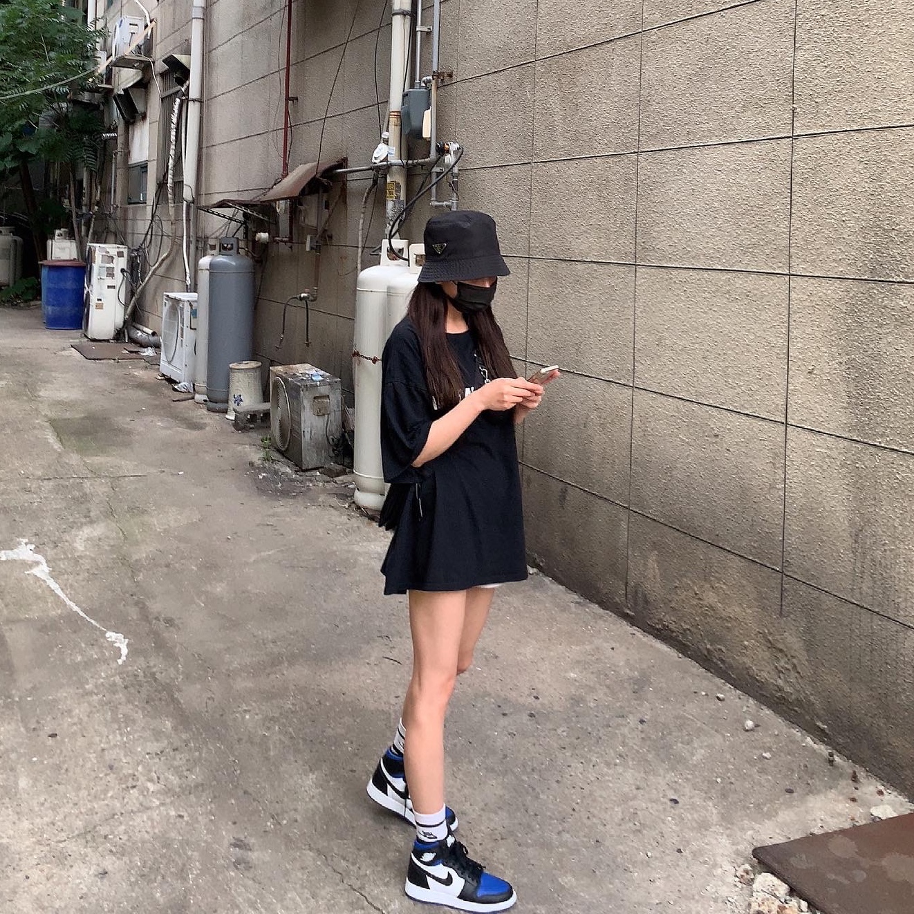 NIZI (@nizi_xx) 님의 게시물 | KREAM