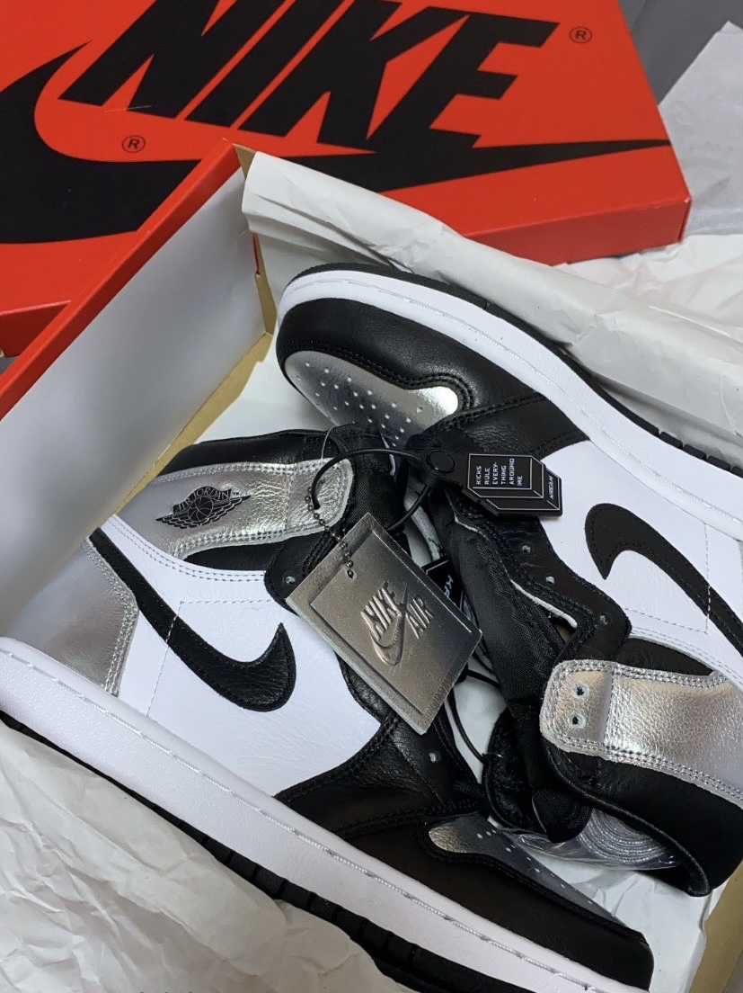 ฅ^•ﻌ•^ฅ (@hy0nida) 님의 게시물 | KREAM