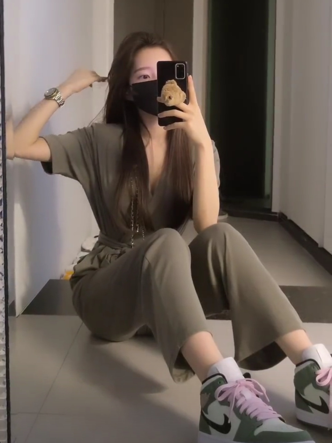 (@hn_i_i) 님의 게시물 | KREAM