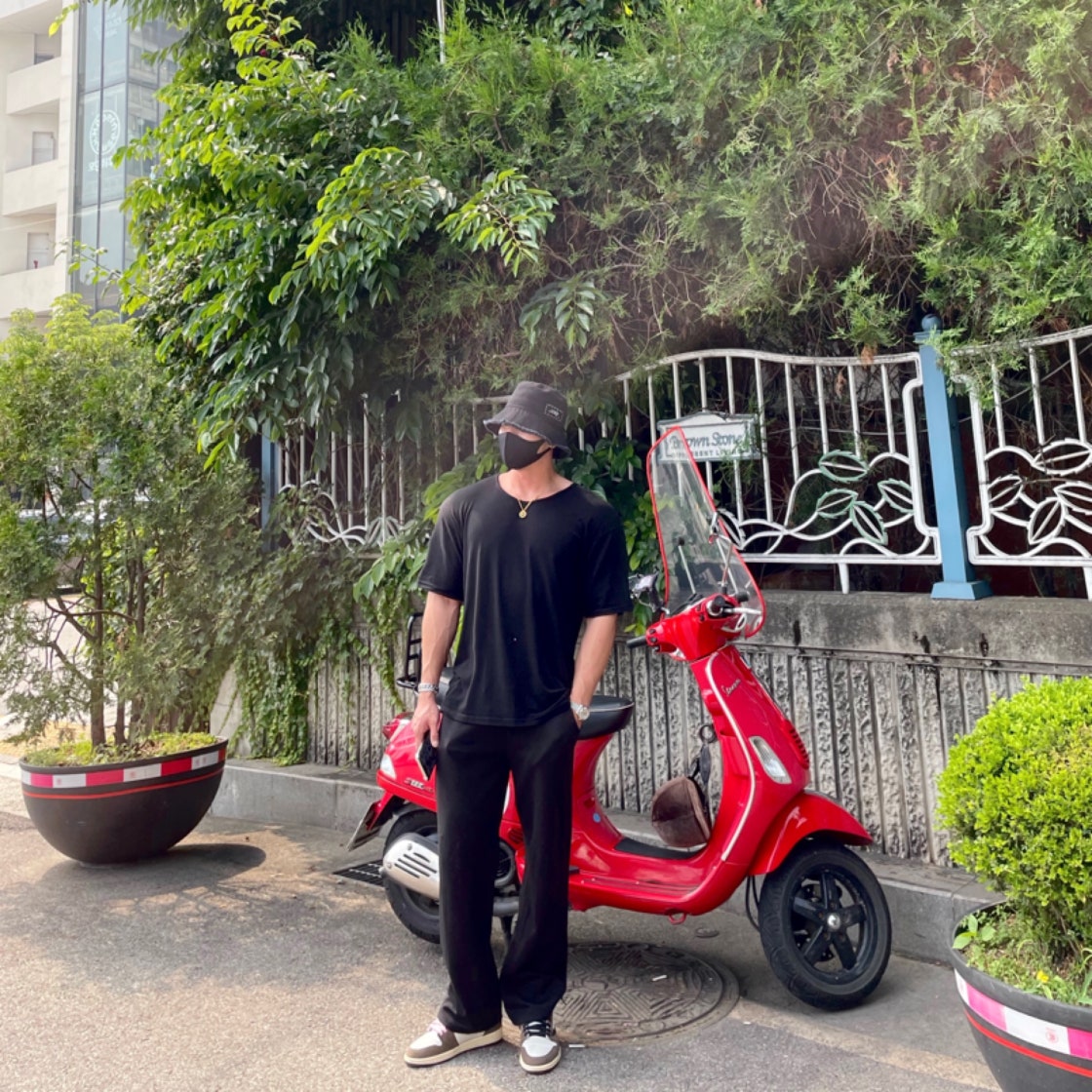 beom (@first_body) 님의 게시물 | KREAM