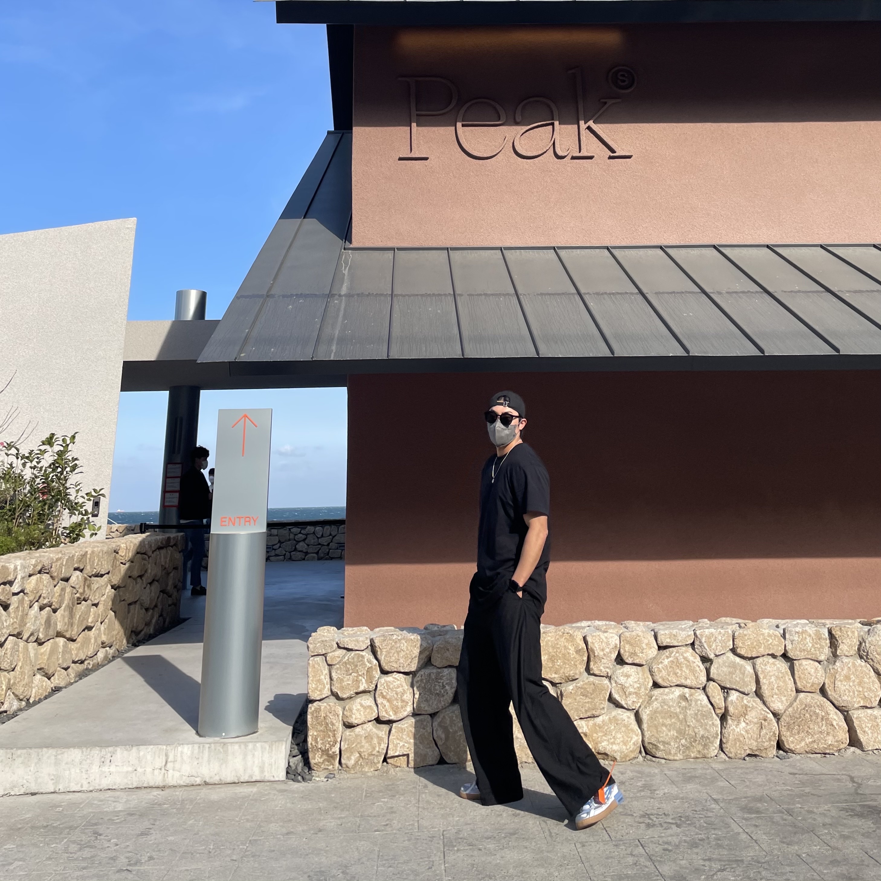 (@junk_k) 님의 게시물 | KREAM