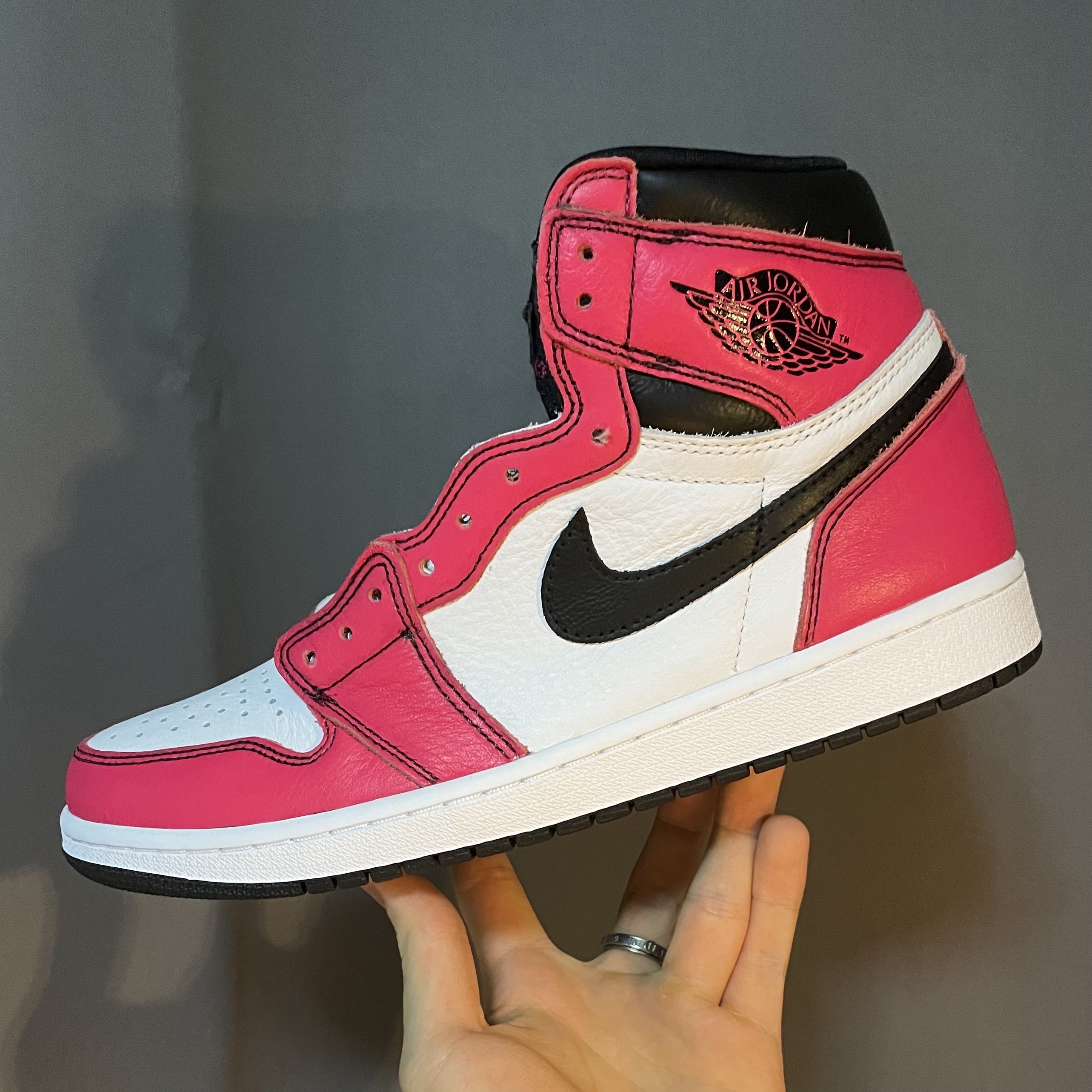 커스텀, 밑창보강👇🏻 r... (@rieul.studio) 님의 게시물 | KREAM