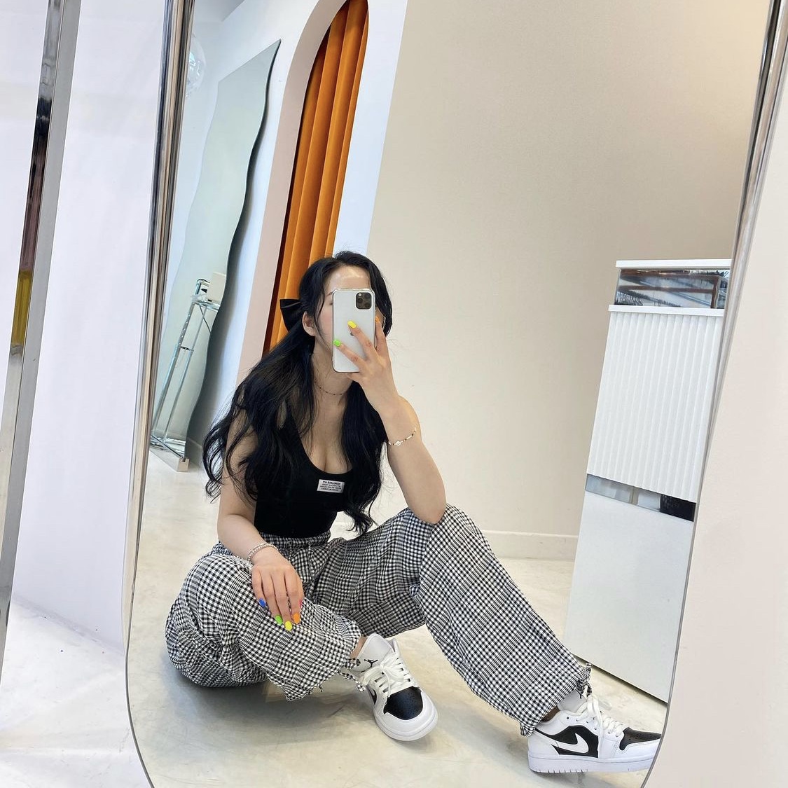 (@look_ko) 님의 게시물 | KREAM