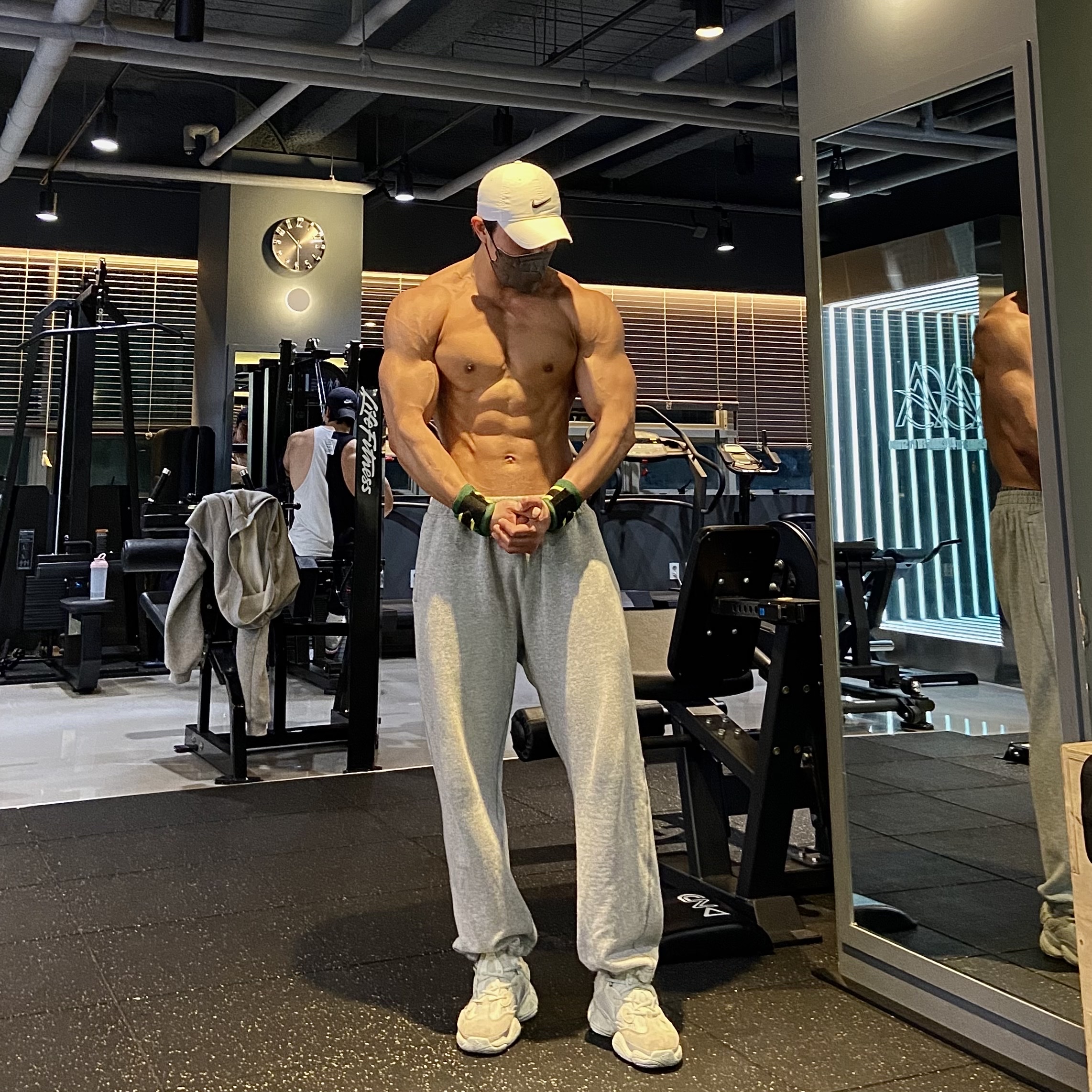 (@junk_k) 님의 게시물 | KREAM