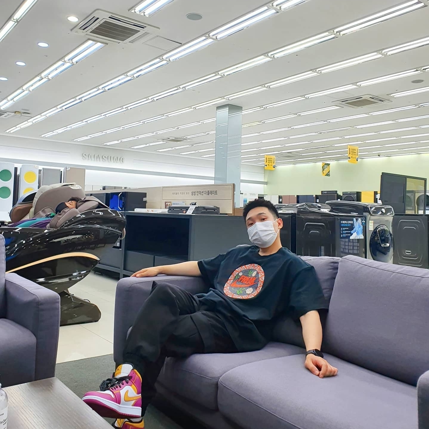 유경종 (@shownan) 님의 게시물 | KREAM