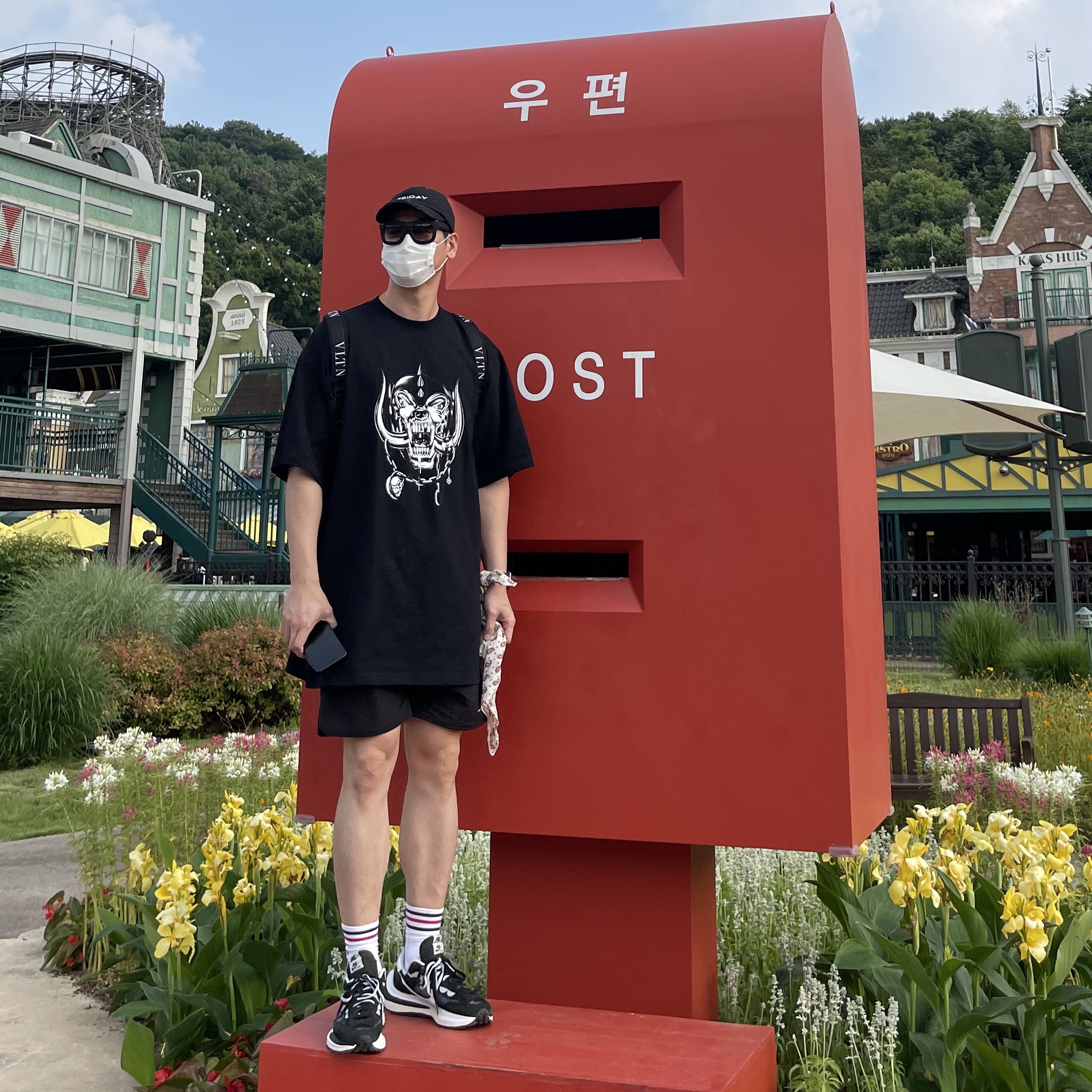 우팔 (@wooo8) 님의 게시물 | KREAM