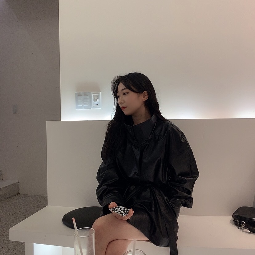 김명지 (@merr_) 님의 게시물 | KREAM