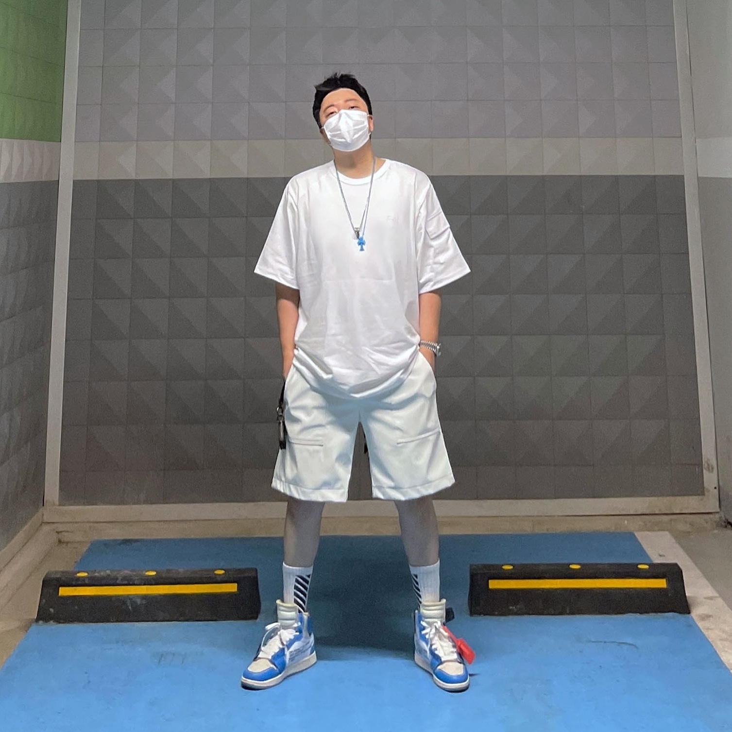 안성태 (@dkstjdxo) 님의 게시물 | KREAM