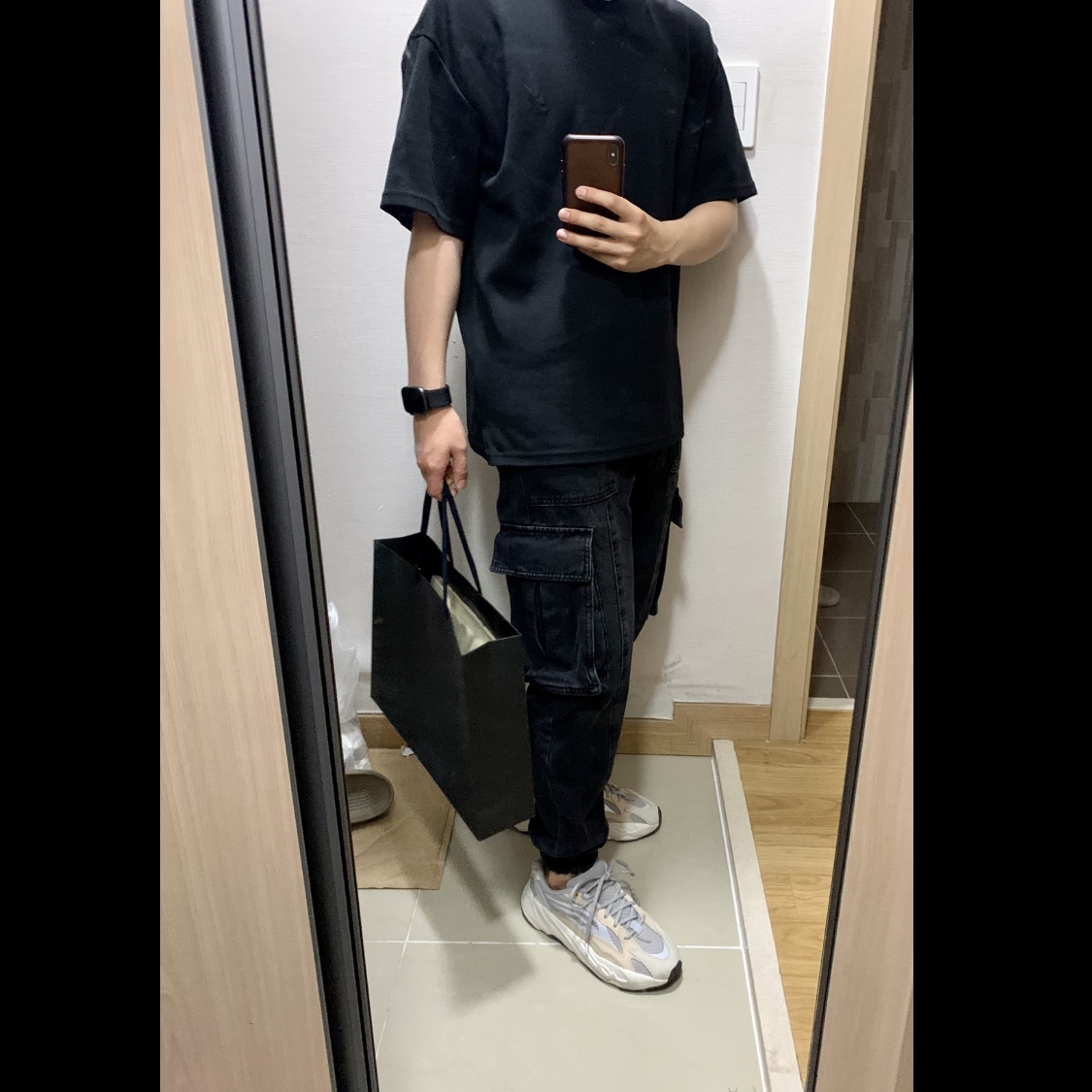 (@greatoms) 님의 게시물 | KREAM