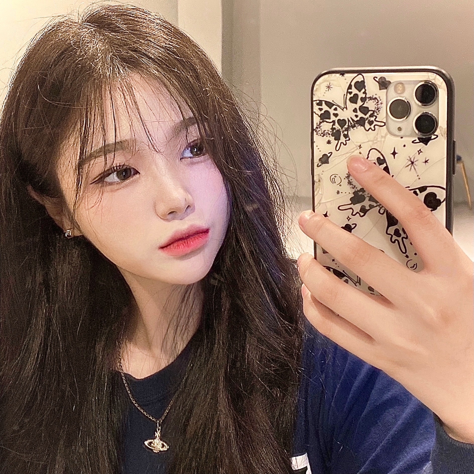 정다솜 (@som.e) 님의 게시물 | KREAM