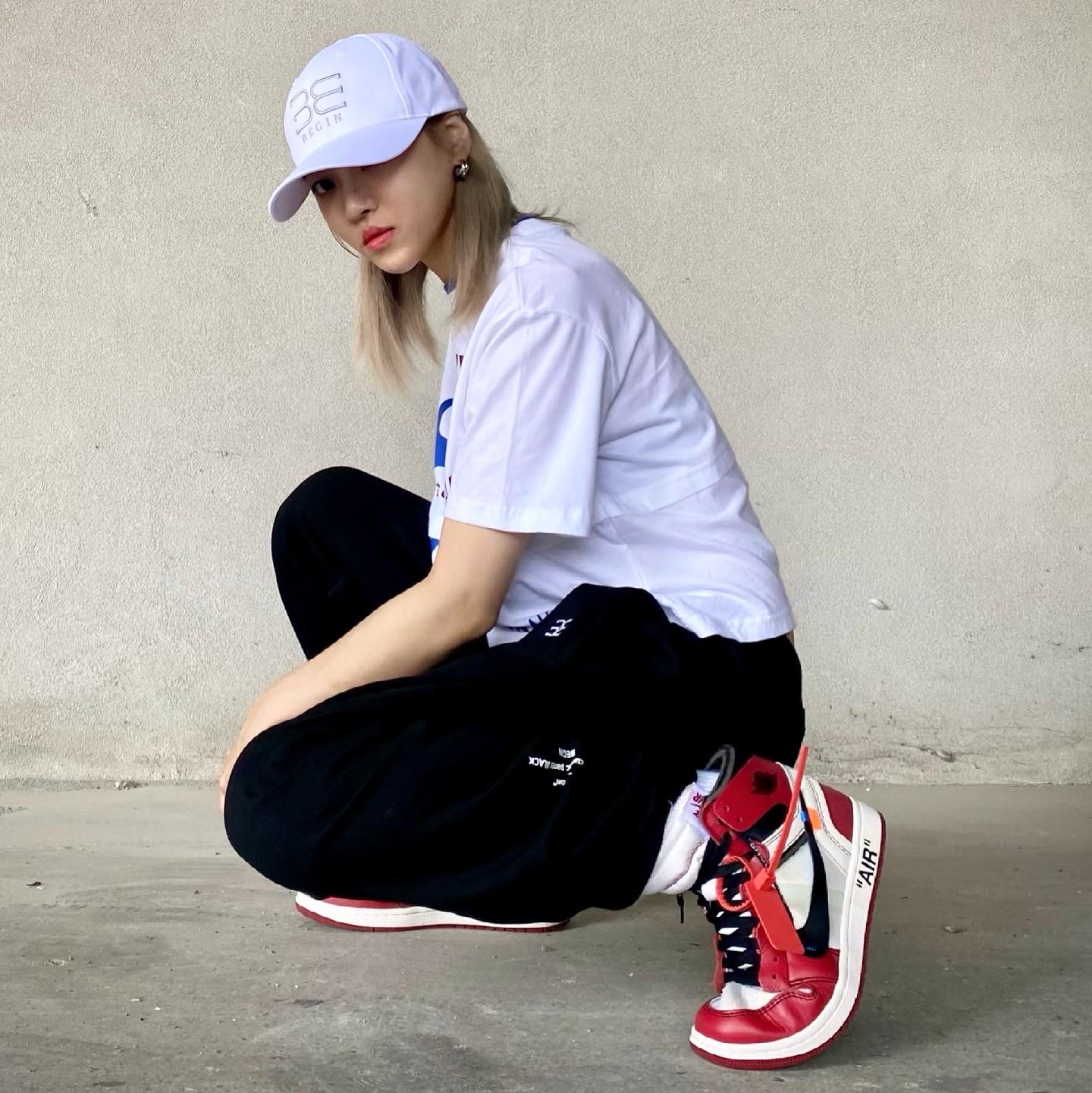 황희영 (@hee_02) 님의 게시물 | KREAM