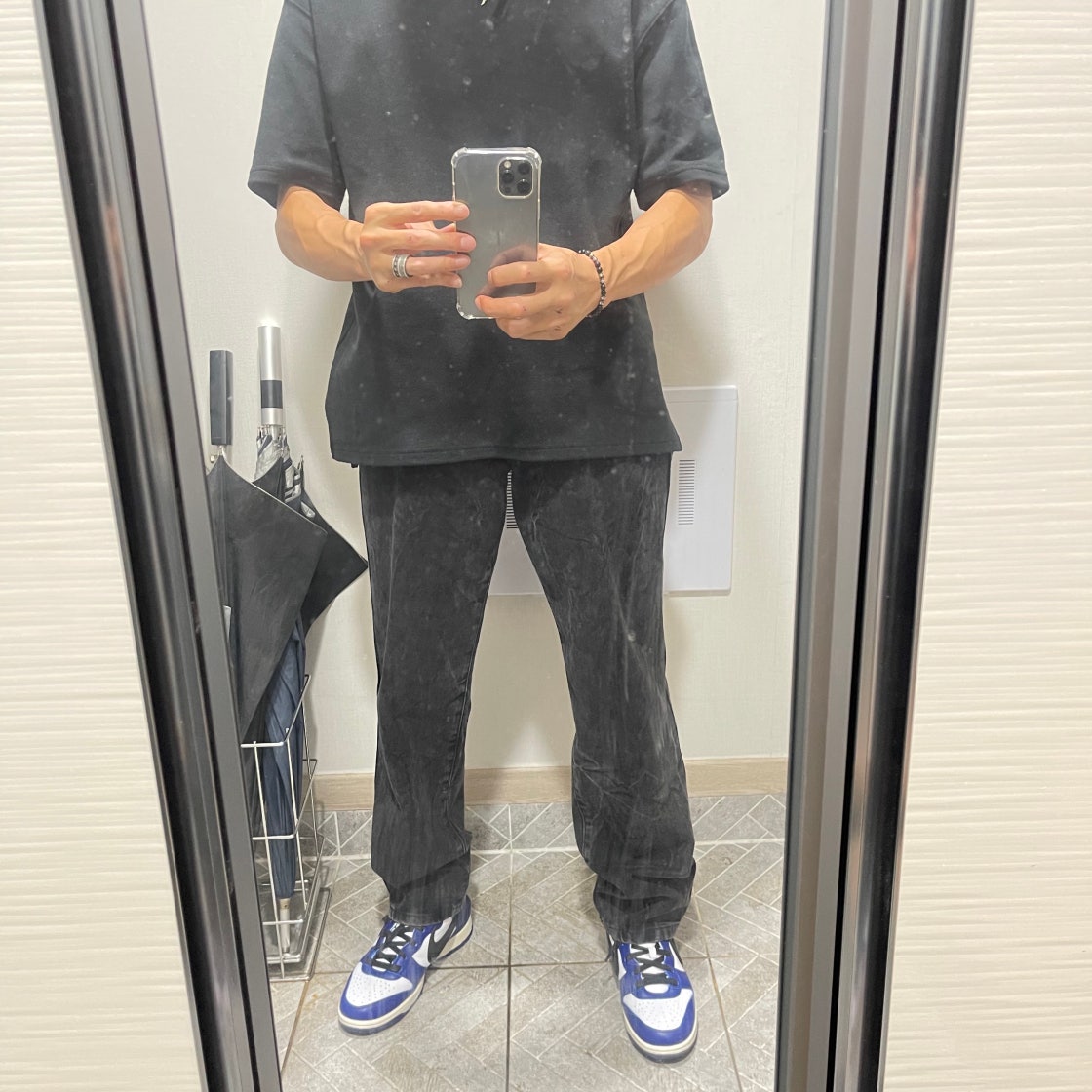 춘봉이 (@sixbong) 님의 게시물 | KREAM