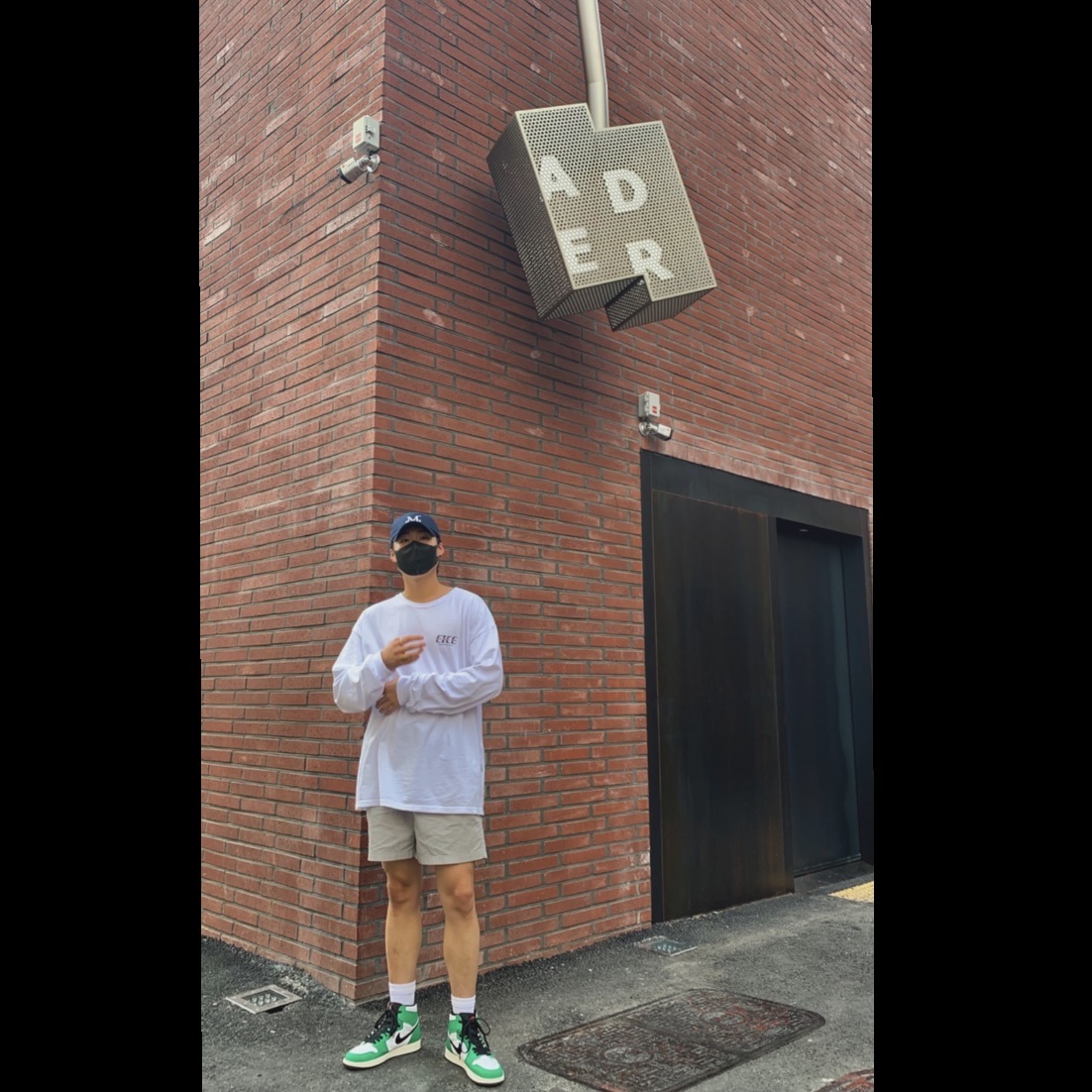 rabbi010 (@t_ango) 님의 게시물 | KREAM