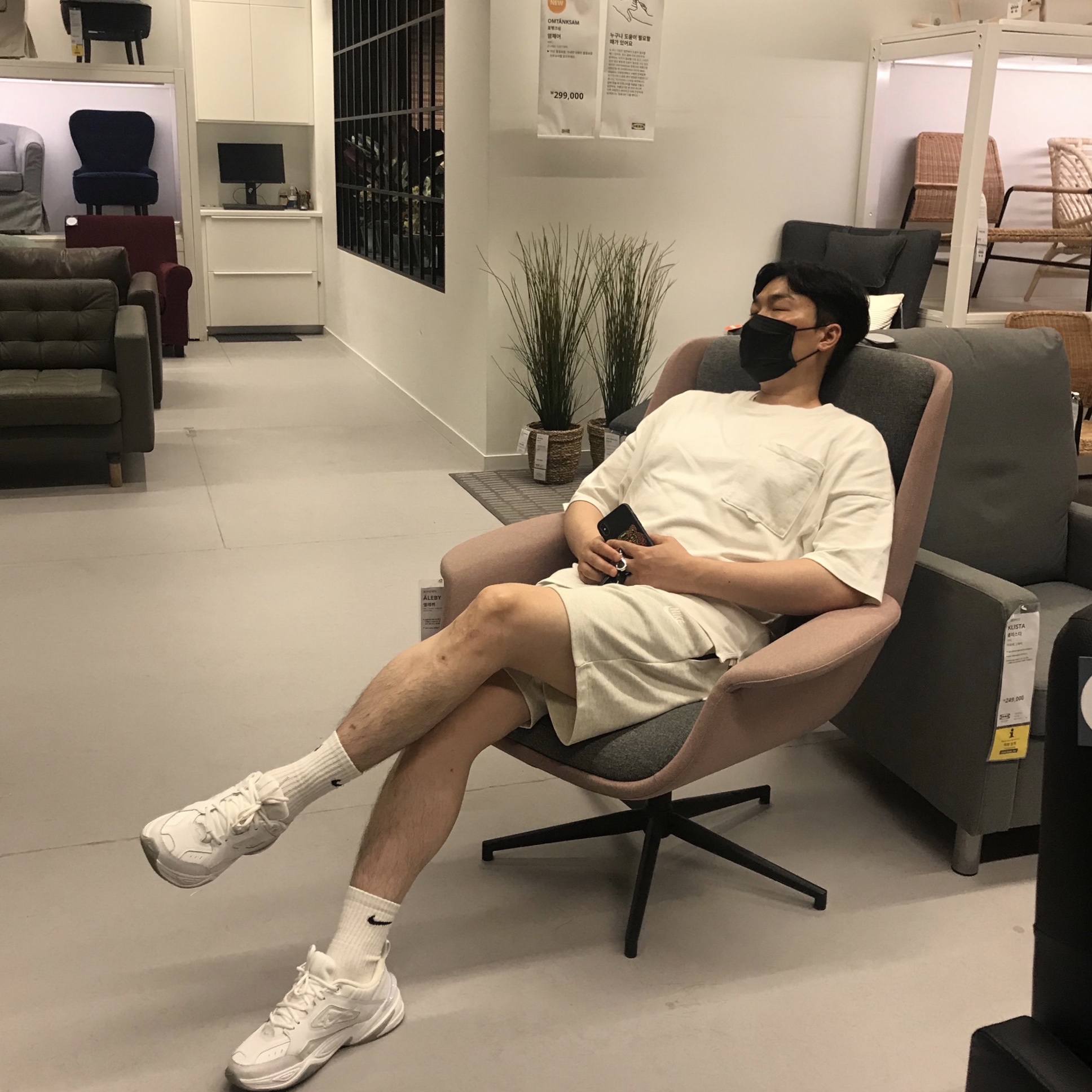 (@___virgo__) 님의 게시물 | KREAM