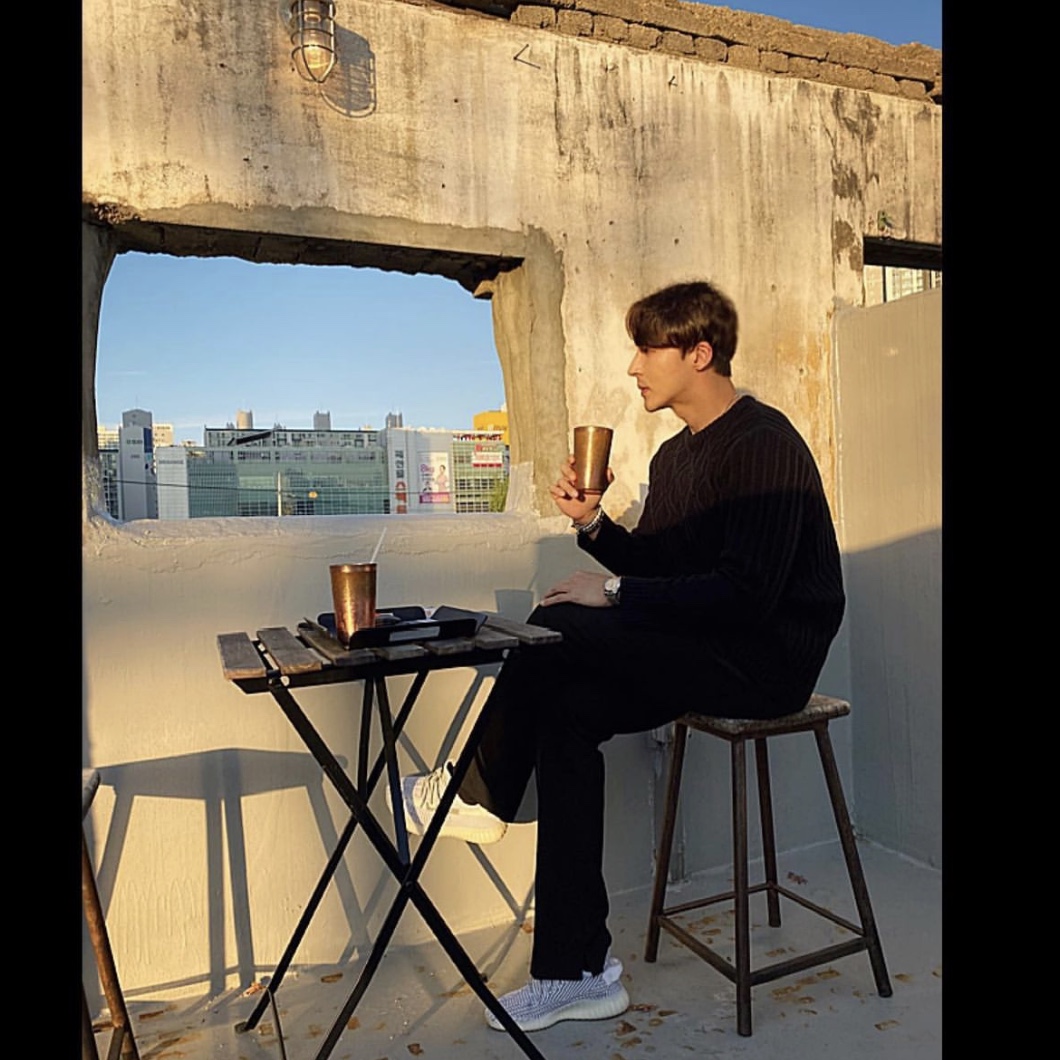 beom (@first_body) 님의 게시물 | KREAM