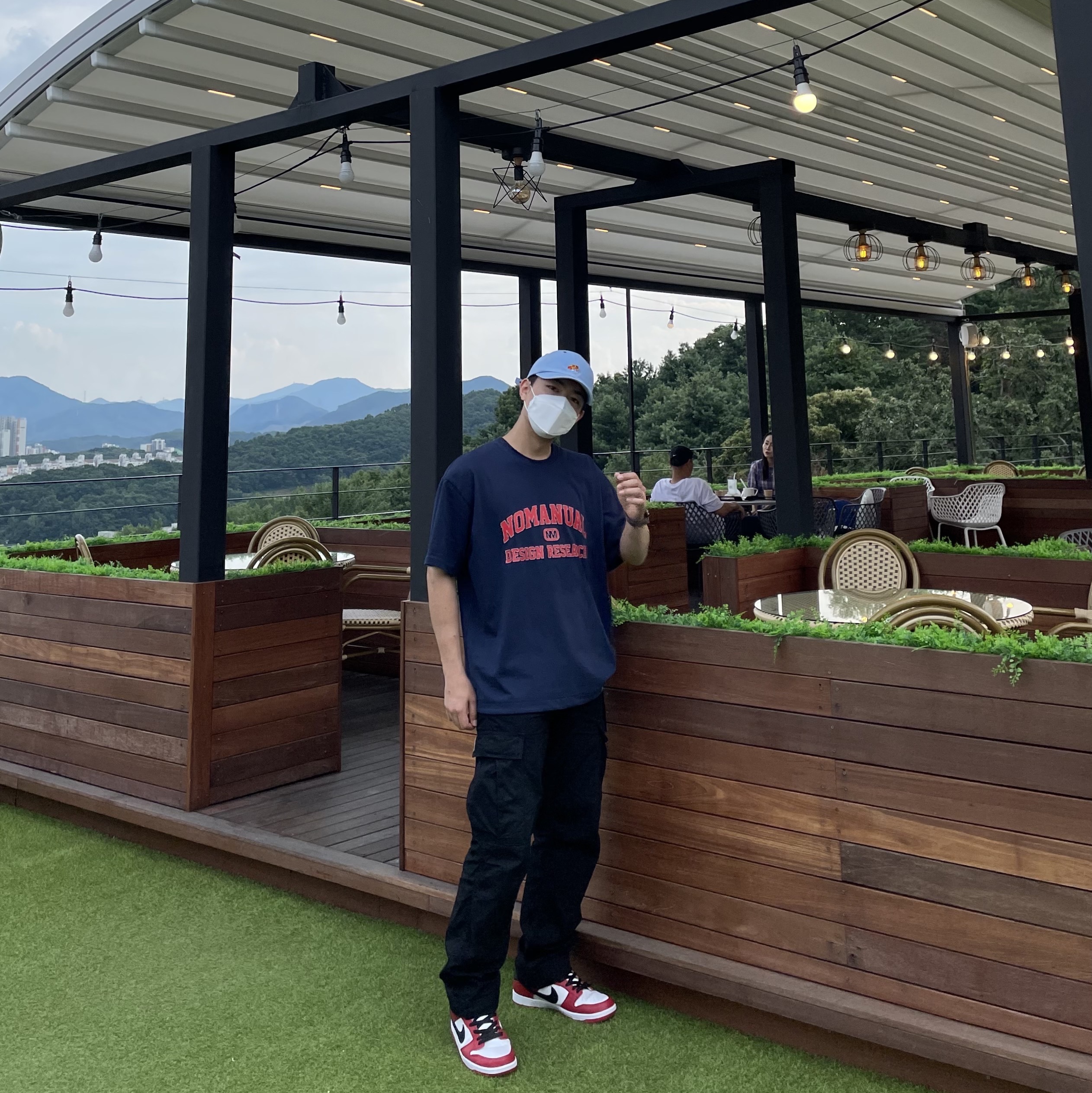 오늘의 (@ootgu) 님의 게시물 | KREAM