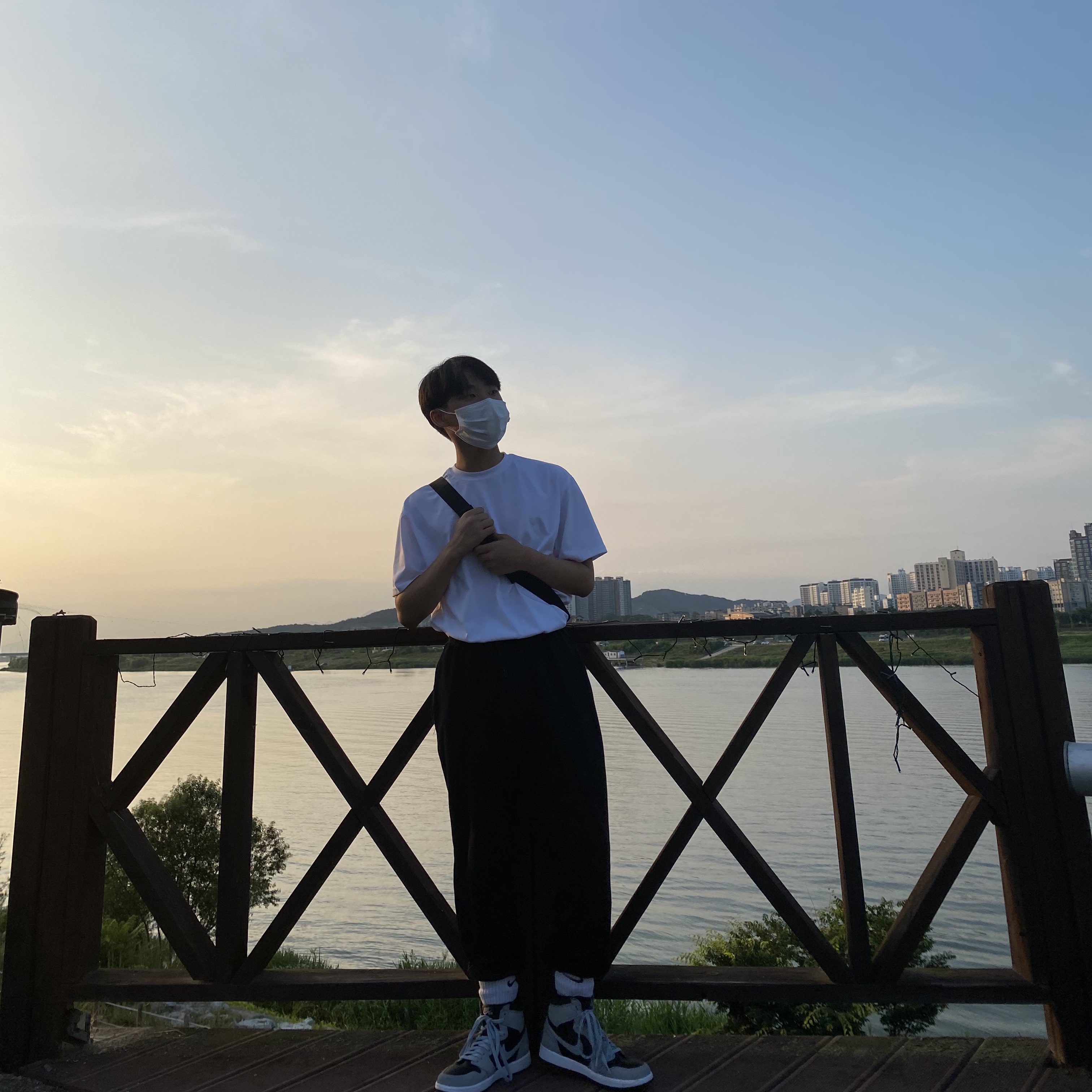 유현 (@hyun.__.ryu) 님의 게시물 | KREAM