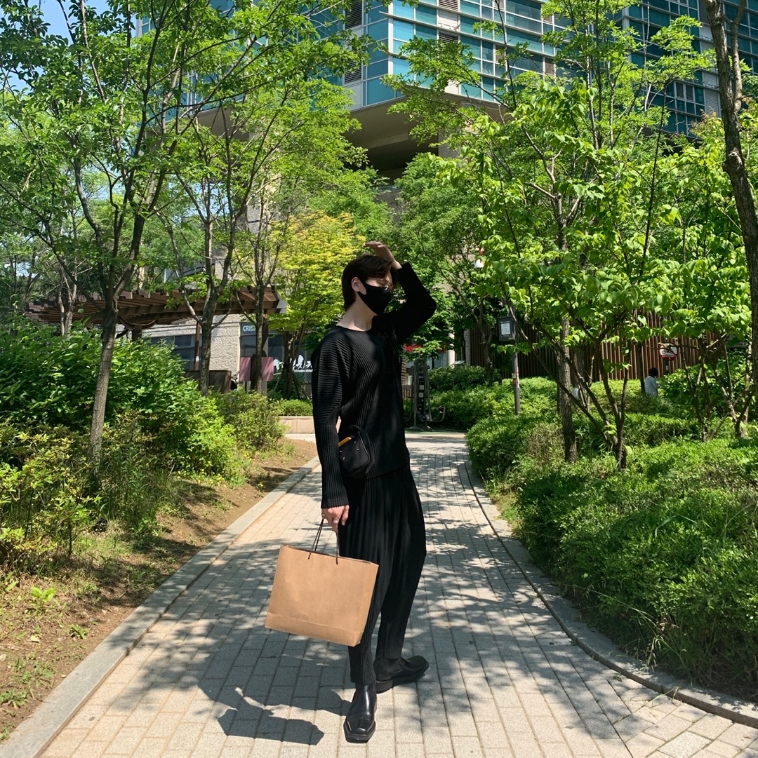 바크맨 (@ssapdog) 님의 게시물 | KREAM