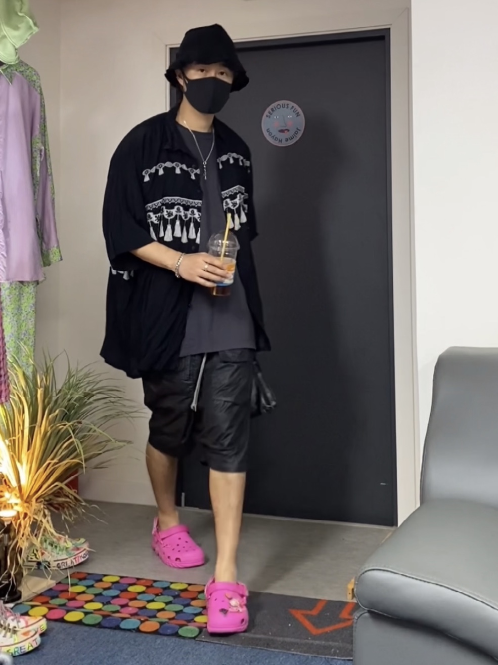 spector (@spector) 님의 게시물 | KREAM