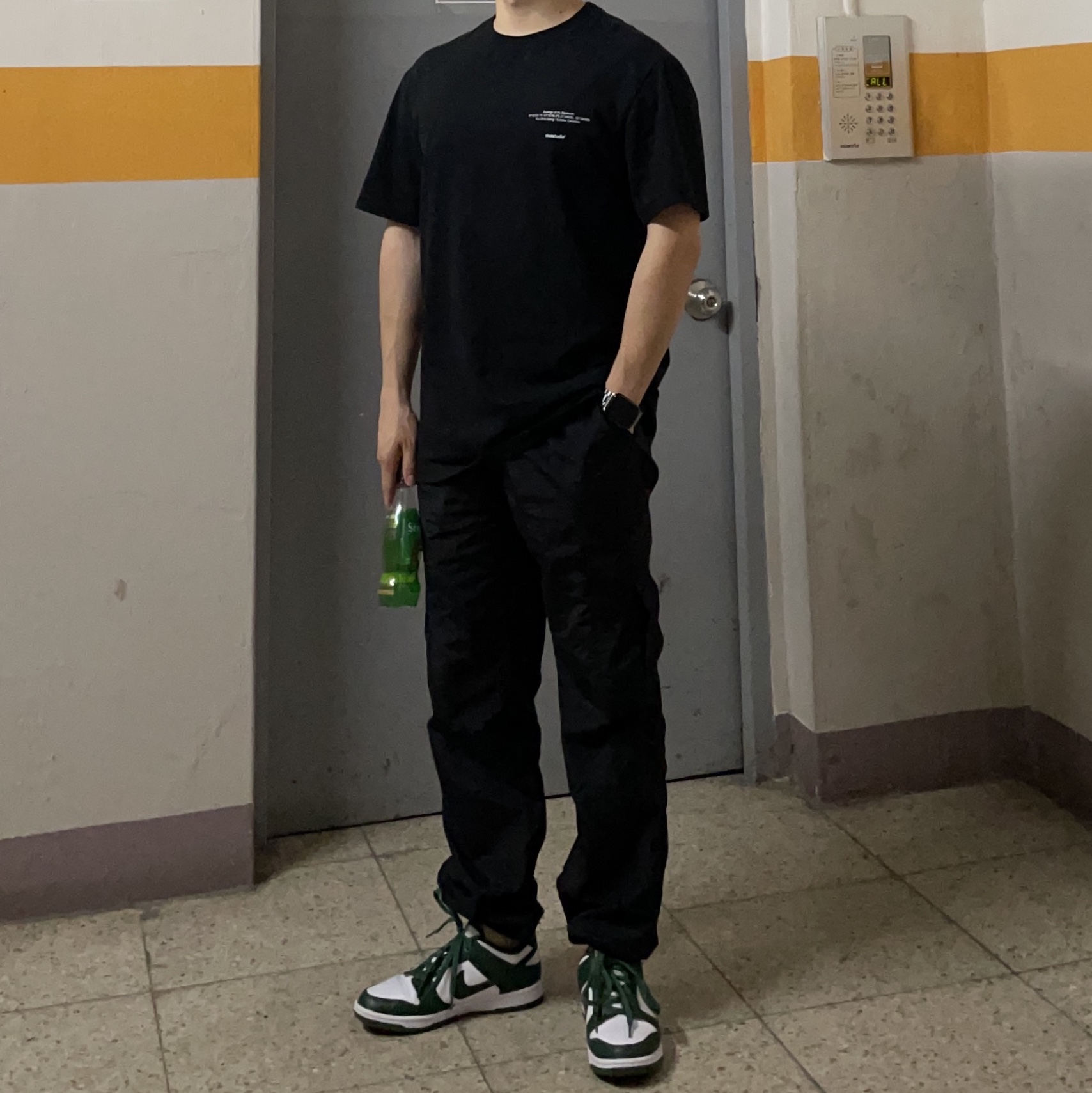 _muchaesaek (@blackteaaa) 님의 게시물 | KREAM