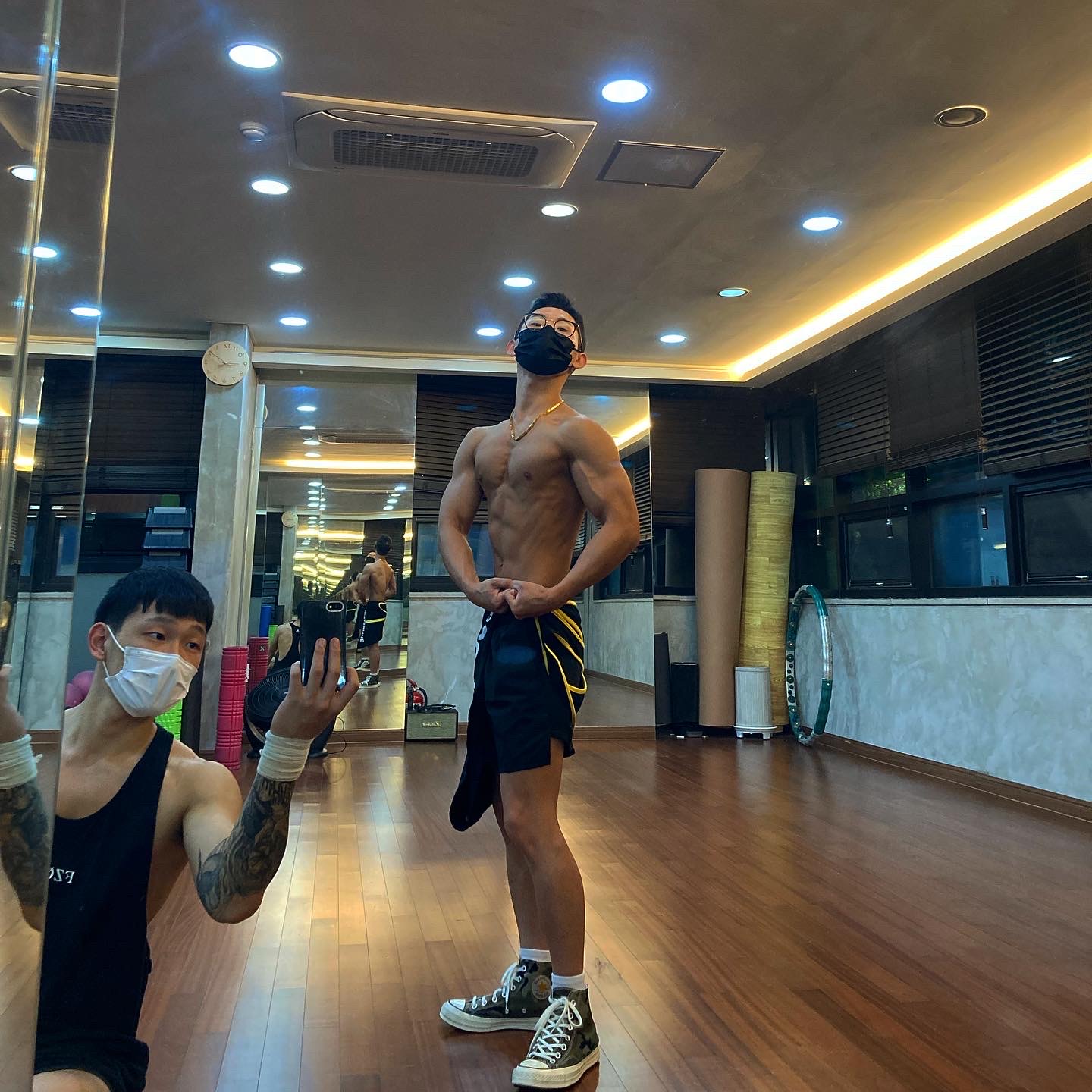 동원 (@cxaz._) 님의 게시물 | KREAM