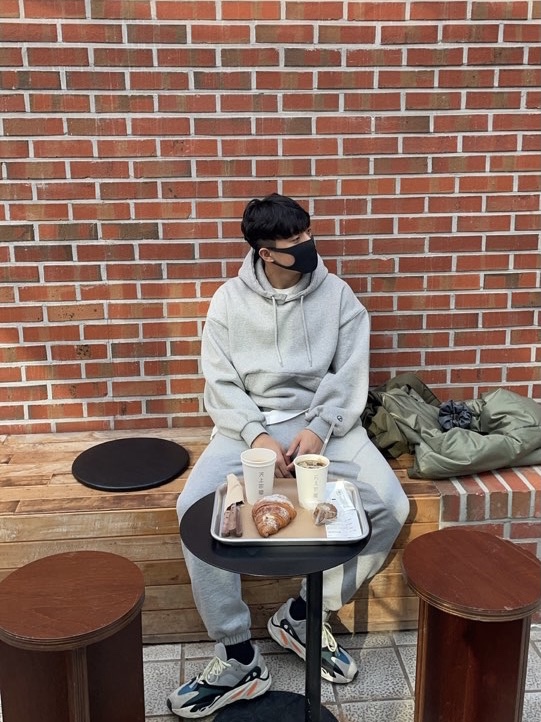 woqlsdmlgla8021 (@jab_jab_98) 님의 게시물 | KREAM