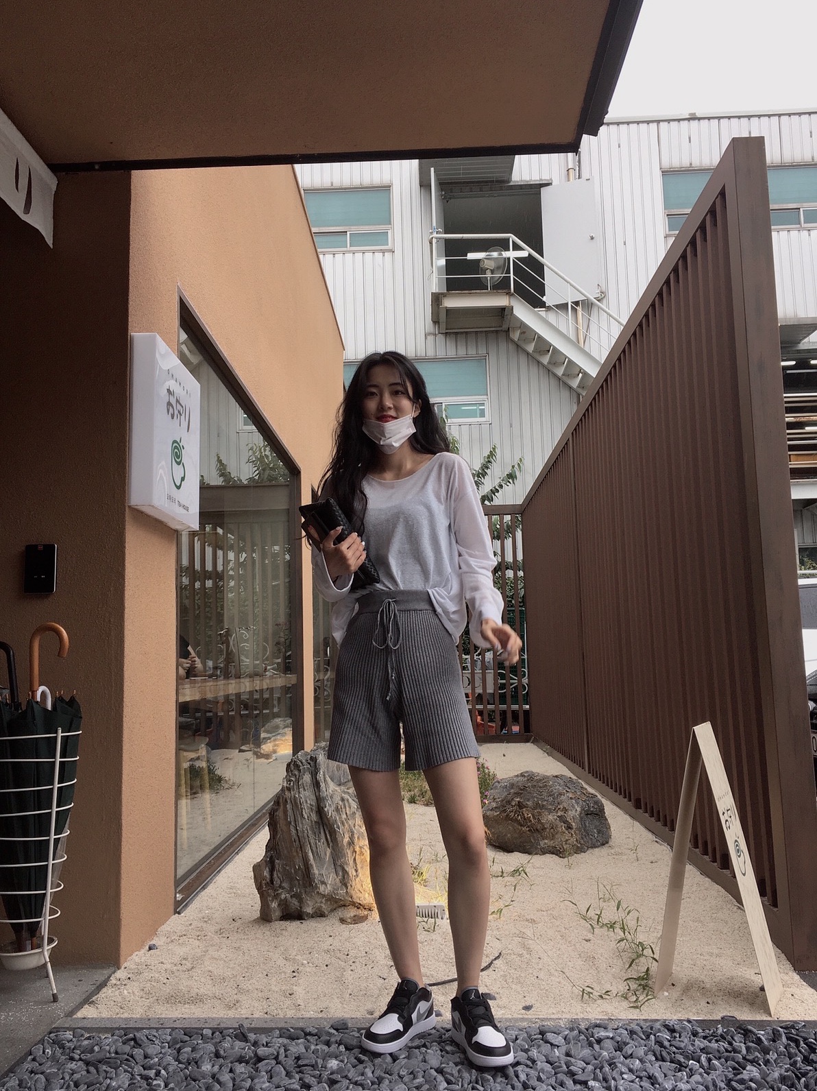 런비 (@lunb_k) 님의 게시물 | KREAM