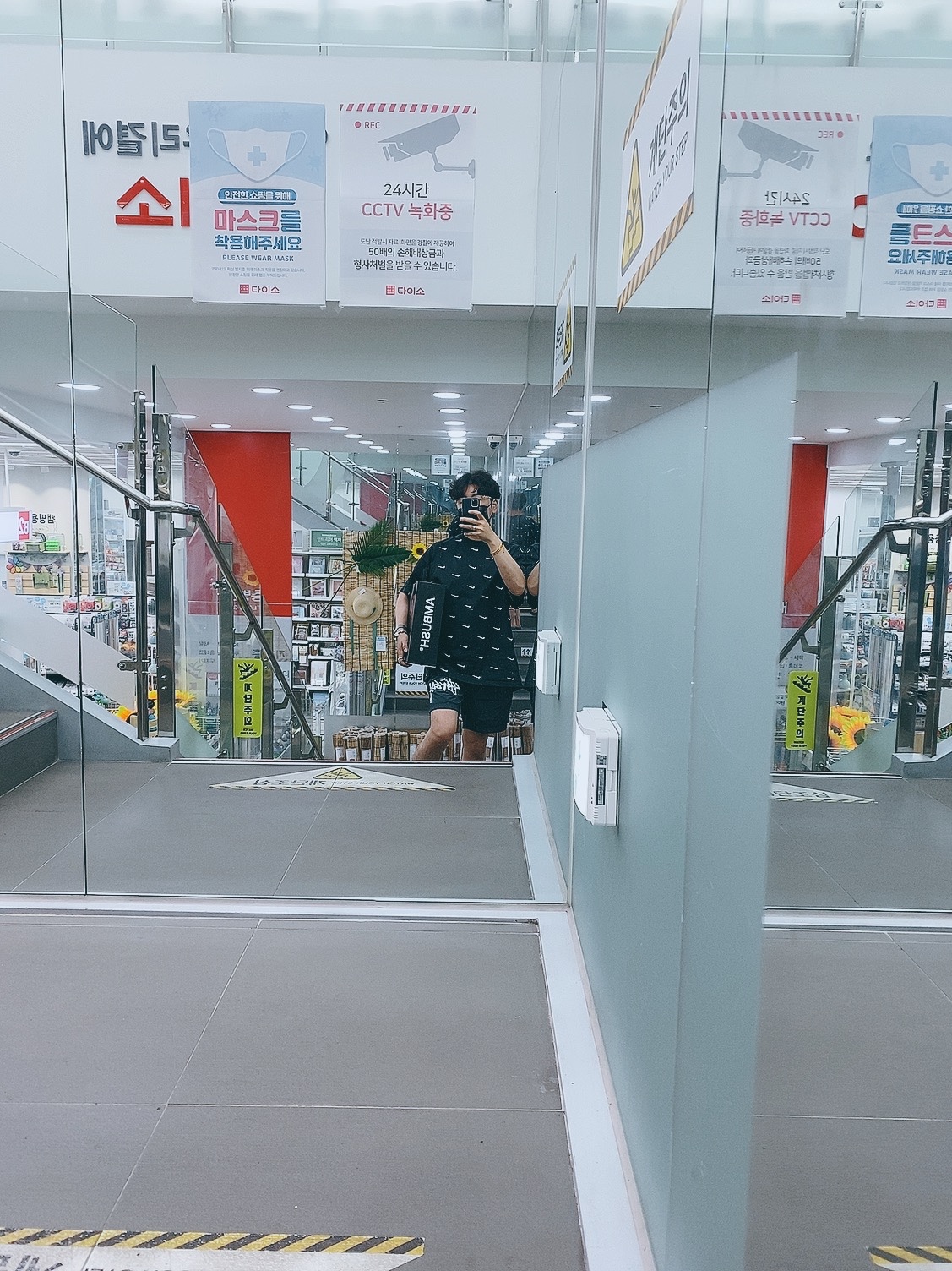 (@jmstyler) 님의 게시물 | KREAM