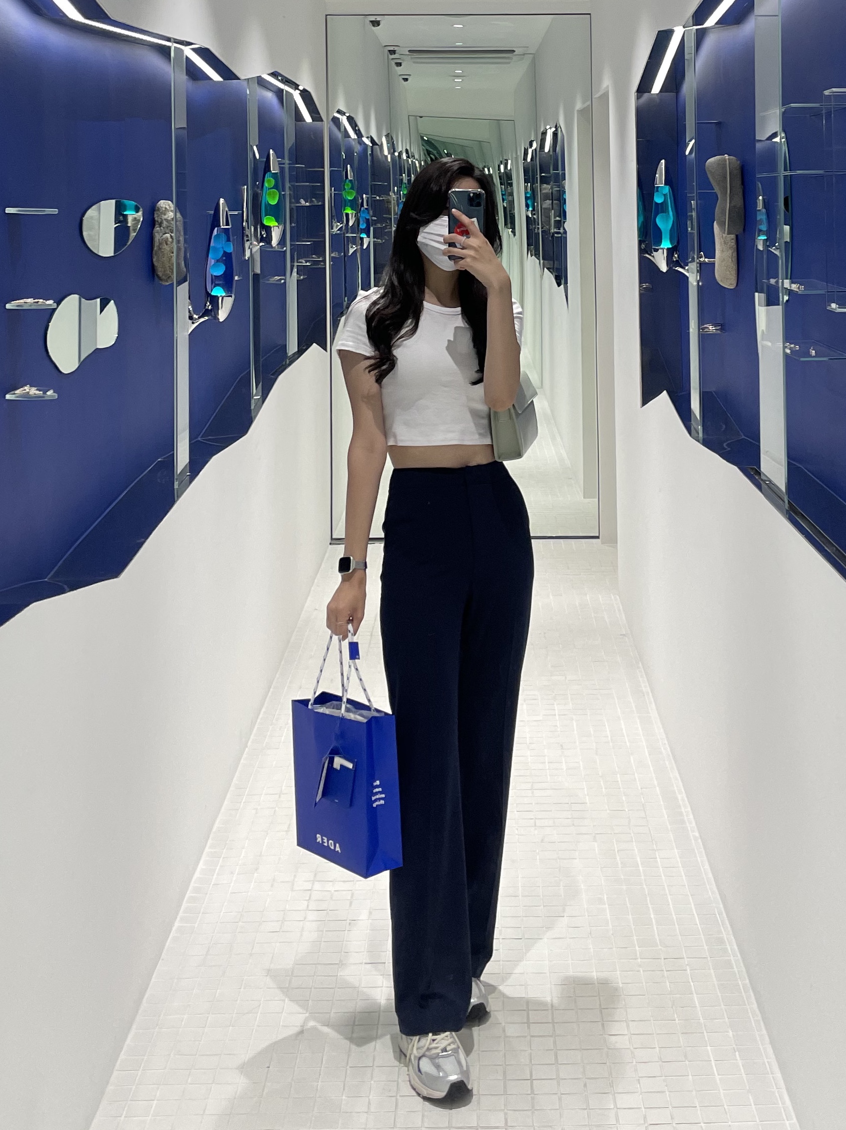 (@sunny___b_) 님의 게시물 | KREAM