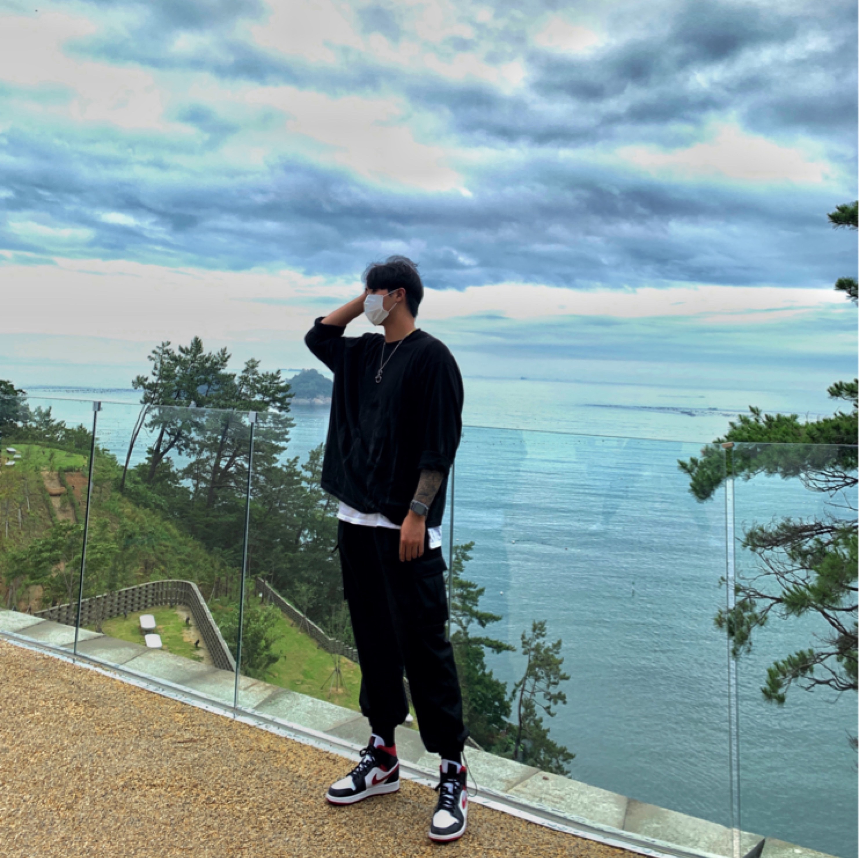 kr3569 (@gun._.r) 님의 게시물 | KREAM