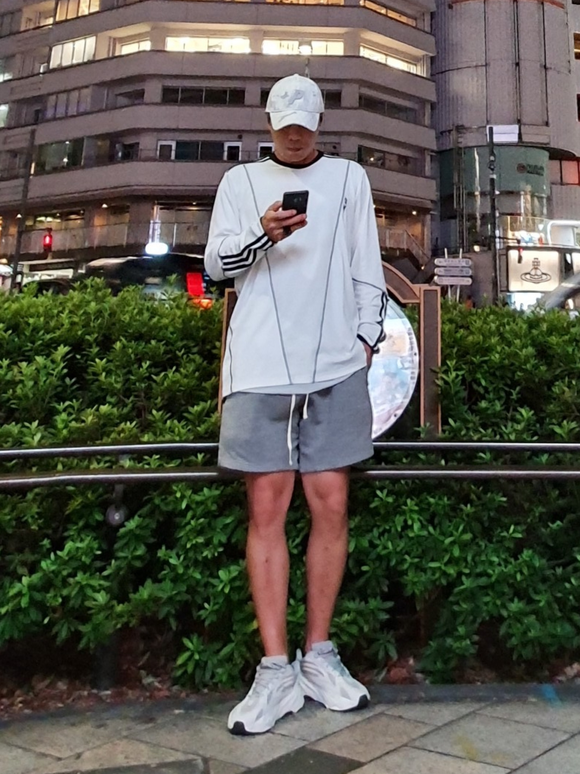 천성욱 (@yasaeng) 님의 게시물 | KREAM