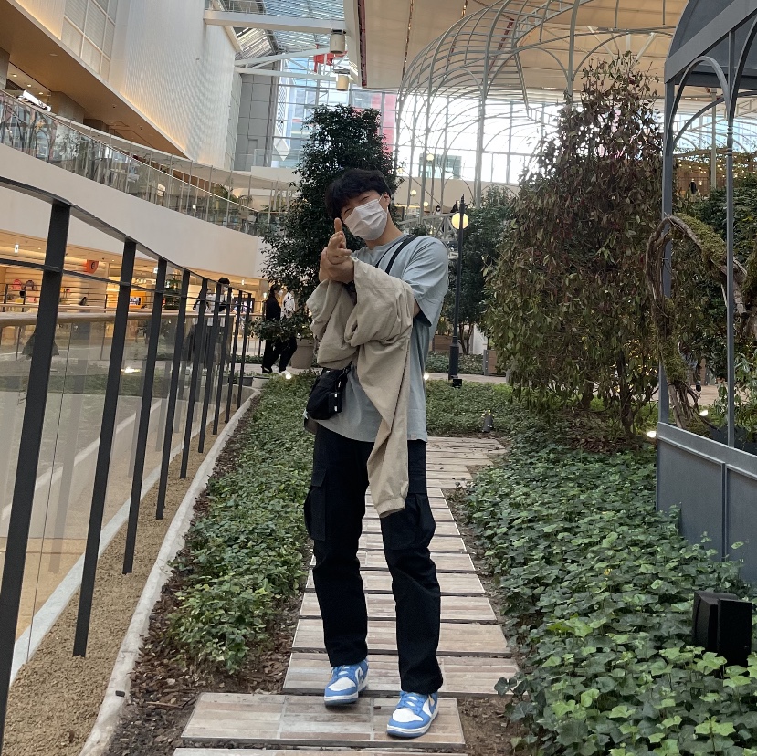 윤또이 (@ohhhhhh) 님의 게시물 | KREAM