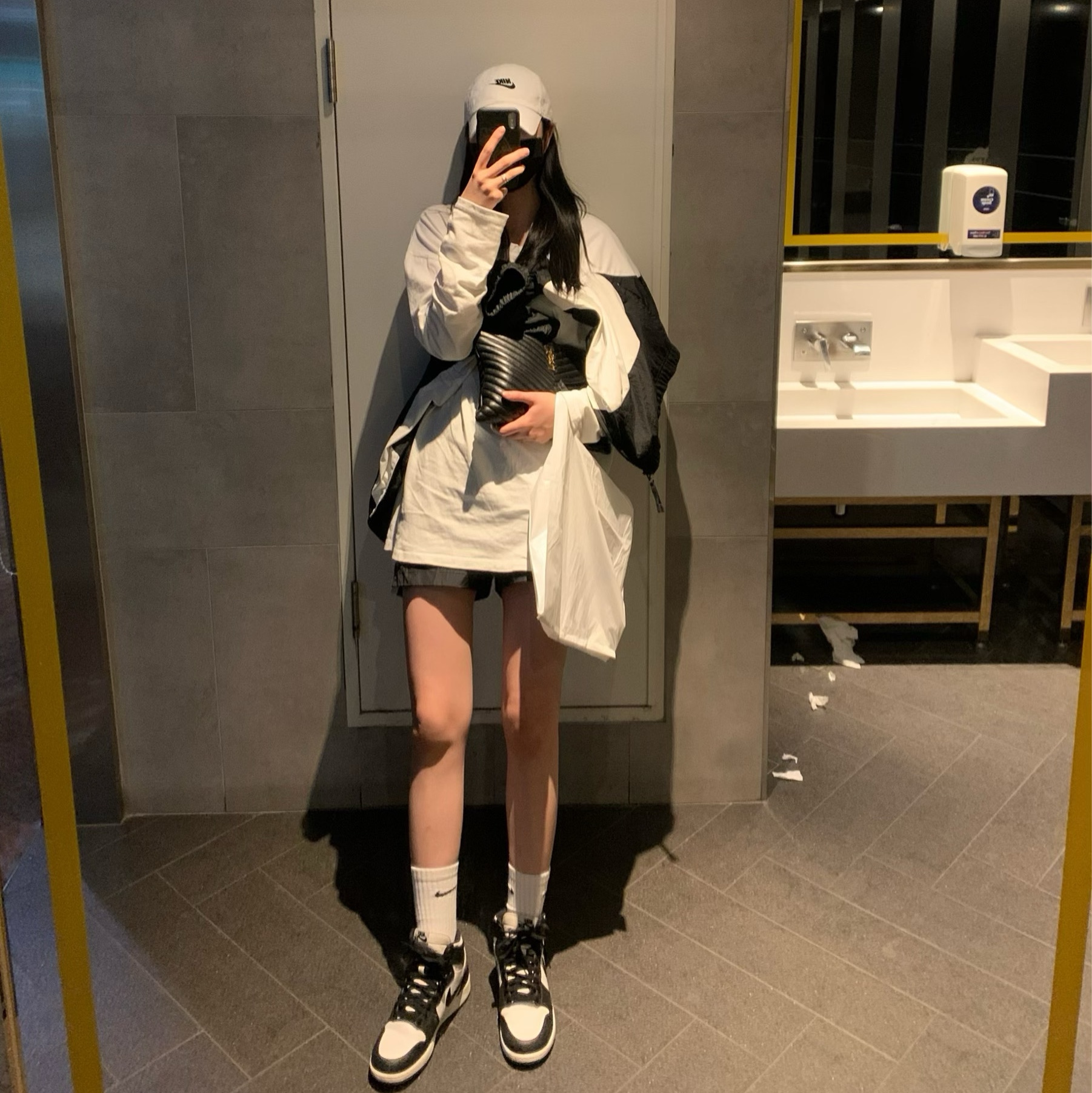 170 (@s_r43) 님의 게시물 | KREAM