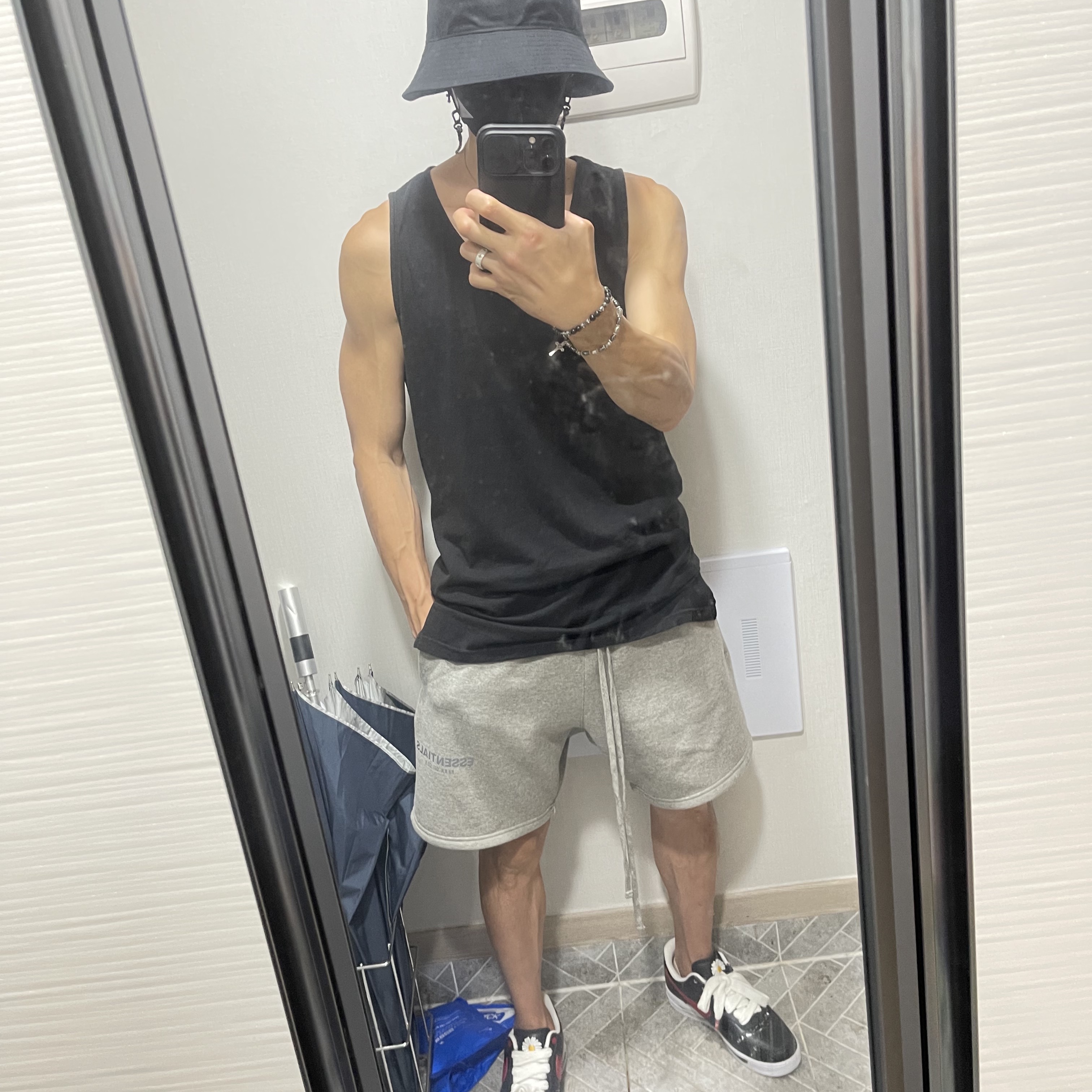 춘봉이 (@sixbong) 님의 게시물 | KREAM