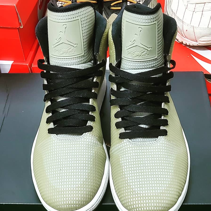 부기곰 (@boogigom) 님의 게시물 | KREAM