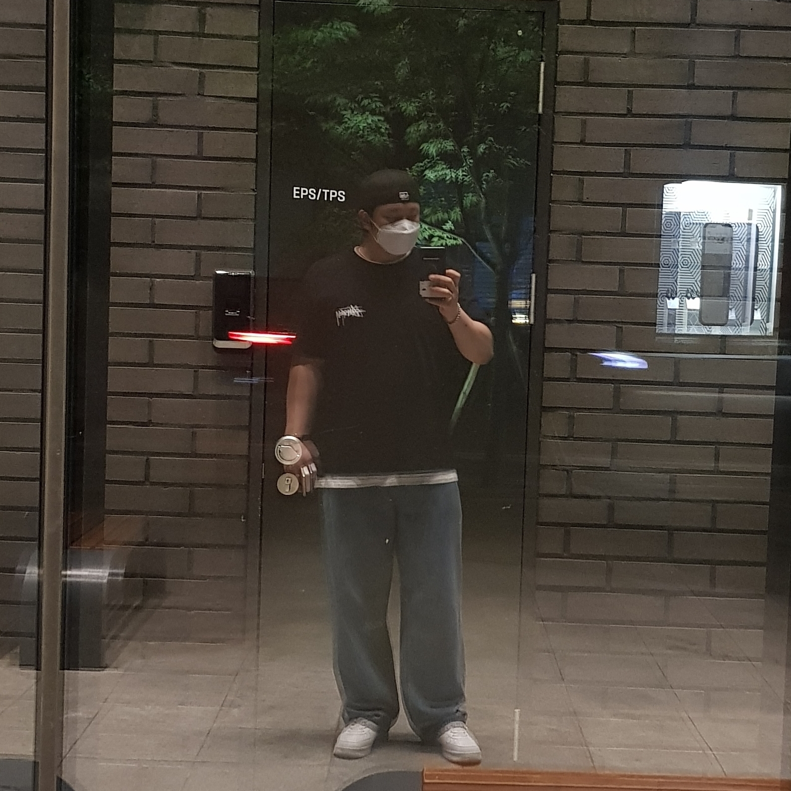 BH (@pbh9003) 님의 게시물 | KREAM