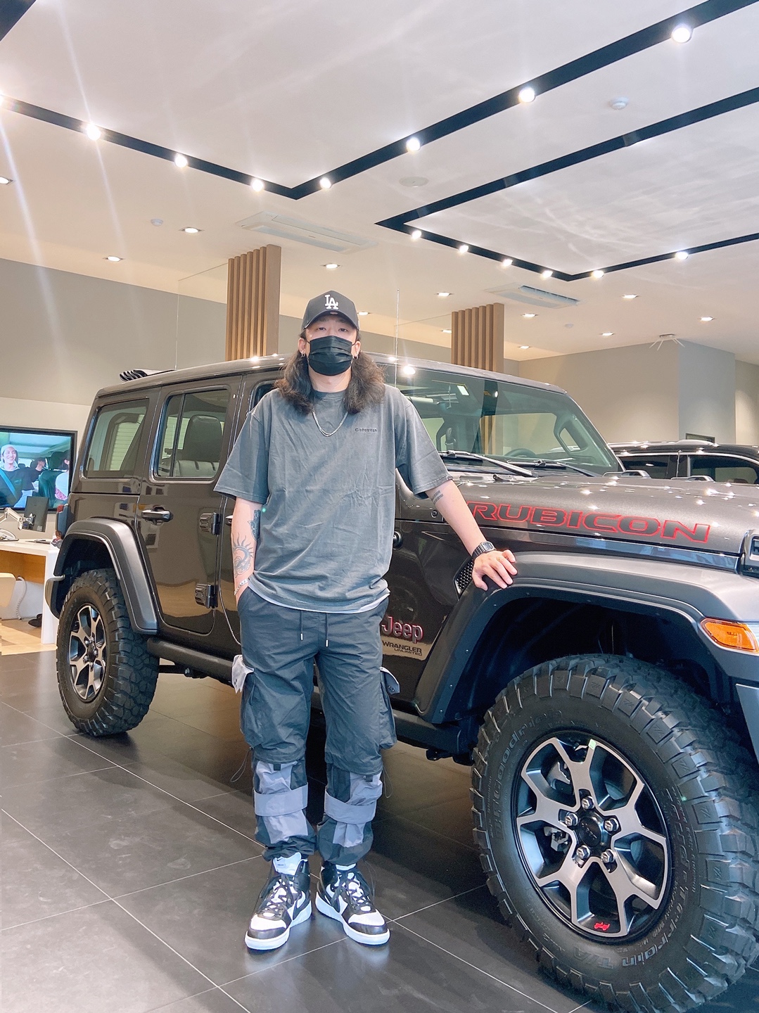 02square (@02square) 님의 게시물 | KREAM