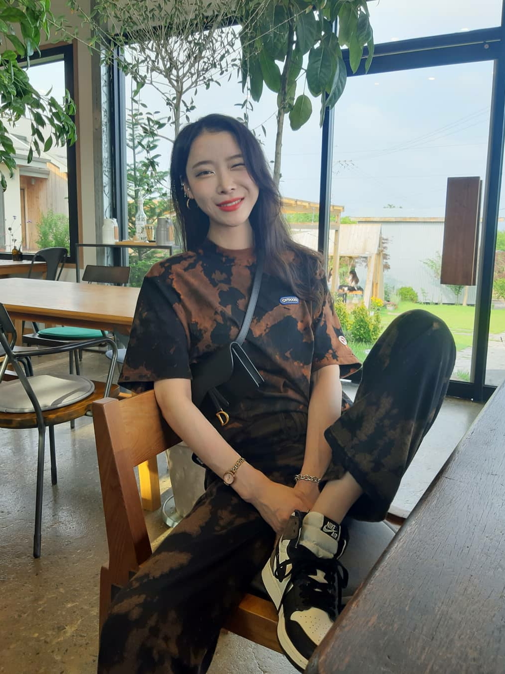 _im_in_u (@_im_in_u) 님의 게시물 | KREAM