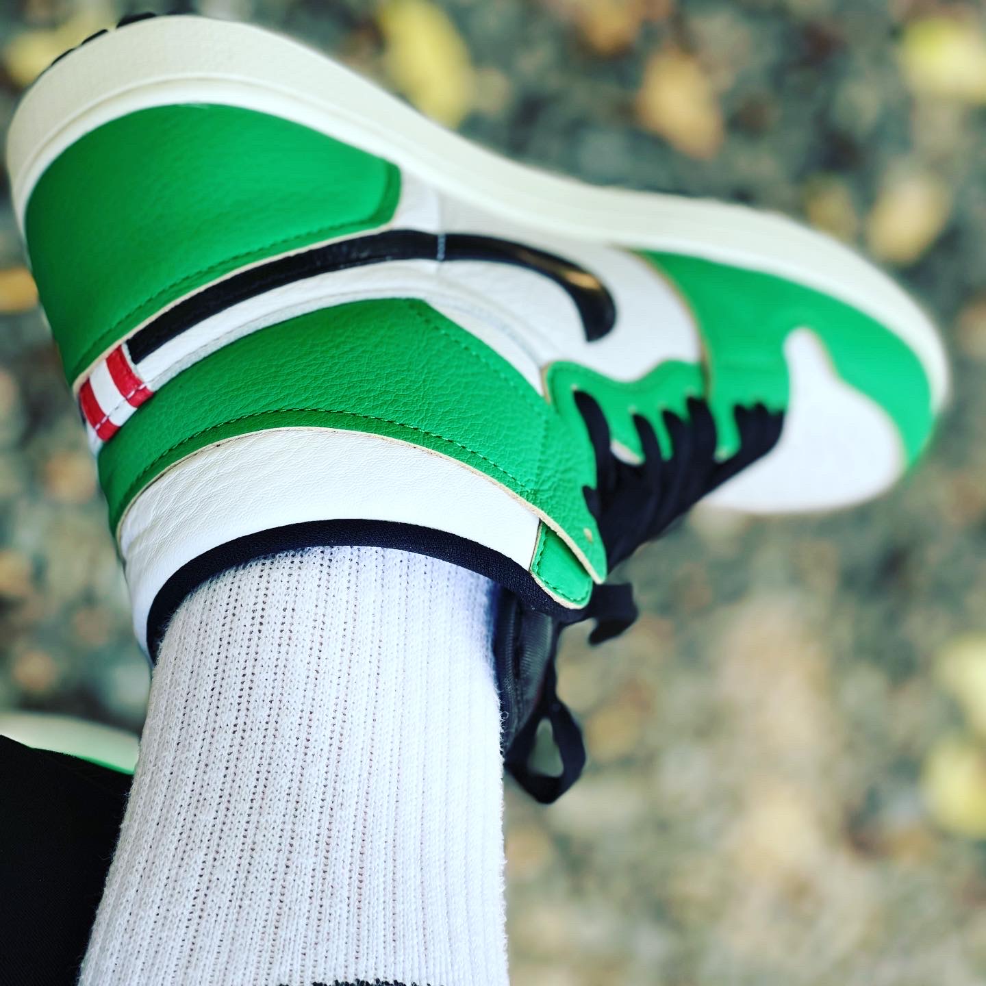 그니 (@g_lee) 님의 게시물 | KREAM