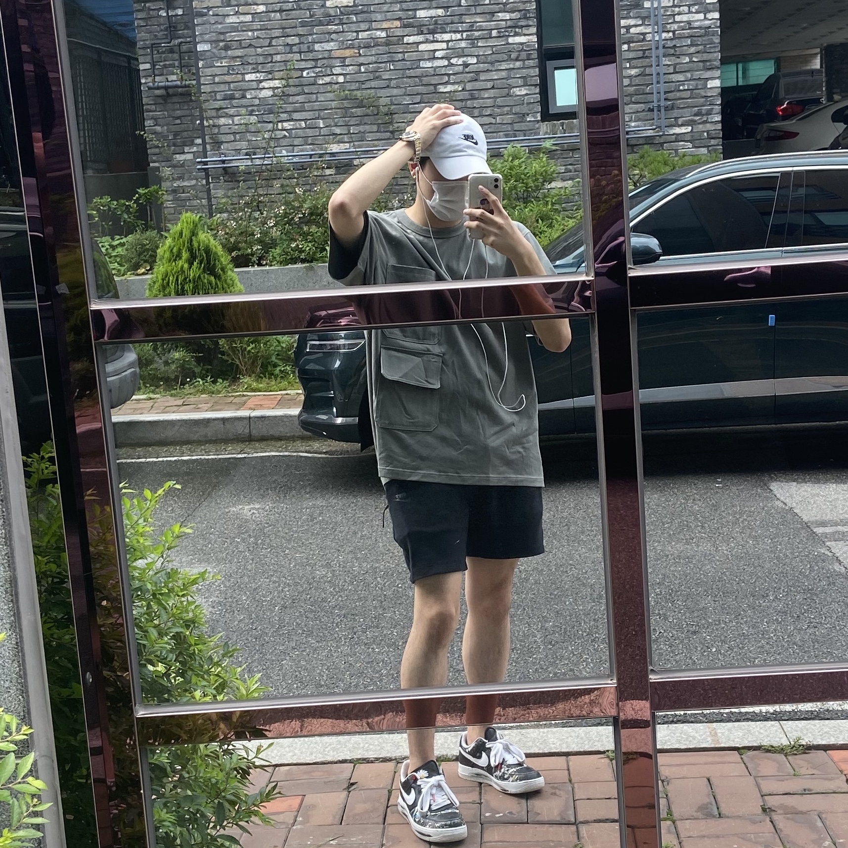 박효준 (@hyo_pebeast) 님의 게시물 | KREAM