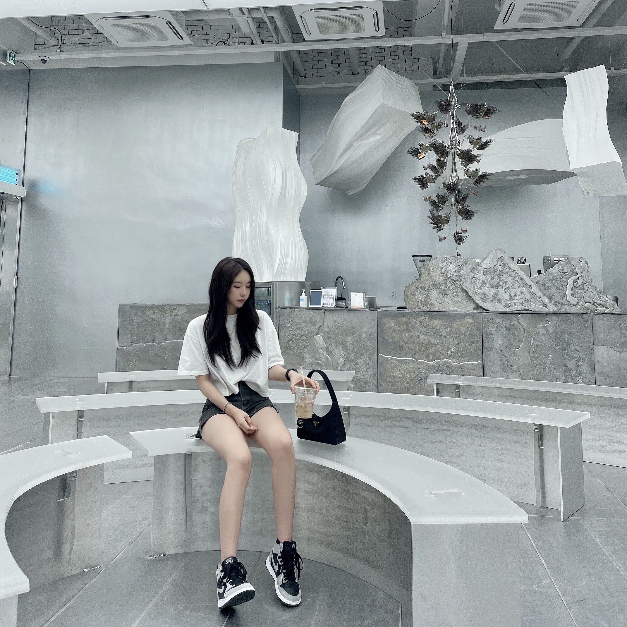 (@yeenco) 님의 게시물 | KREAM