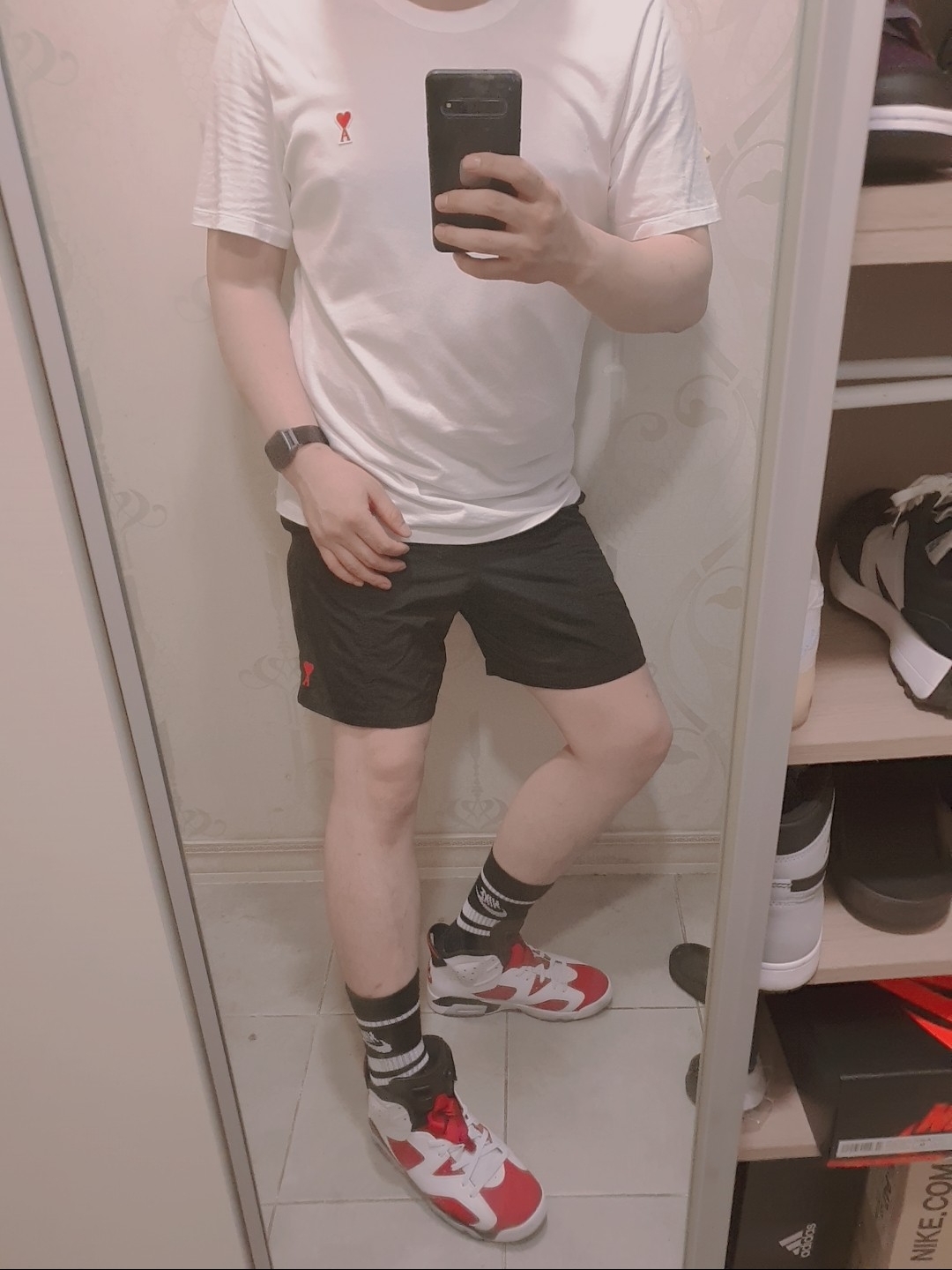 정태훈 (@tae_bal) 님의 게시물 | KREAM