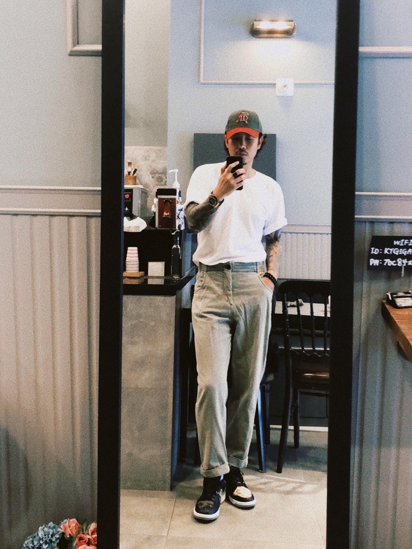 권혁민 (@crazy_crowz) 님의 게시물 | KREAM