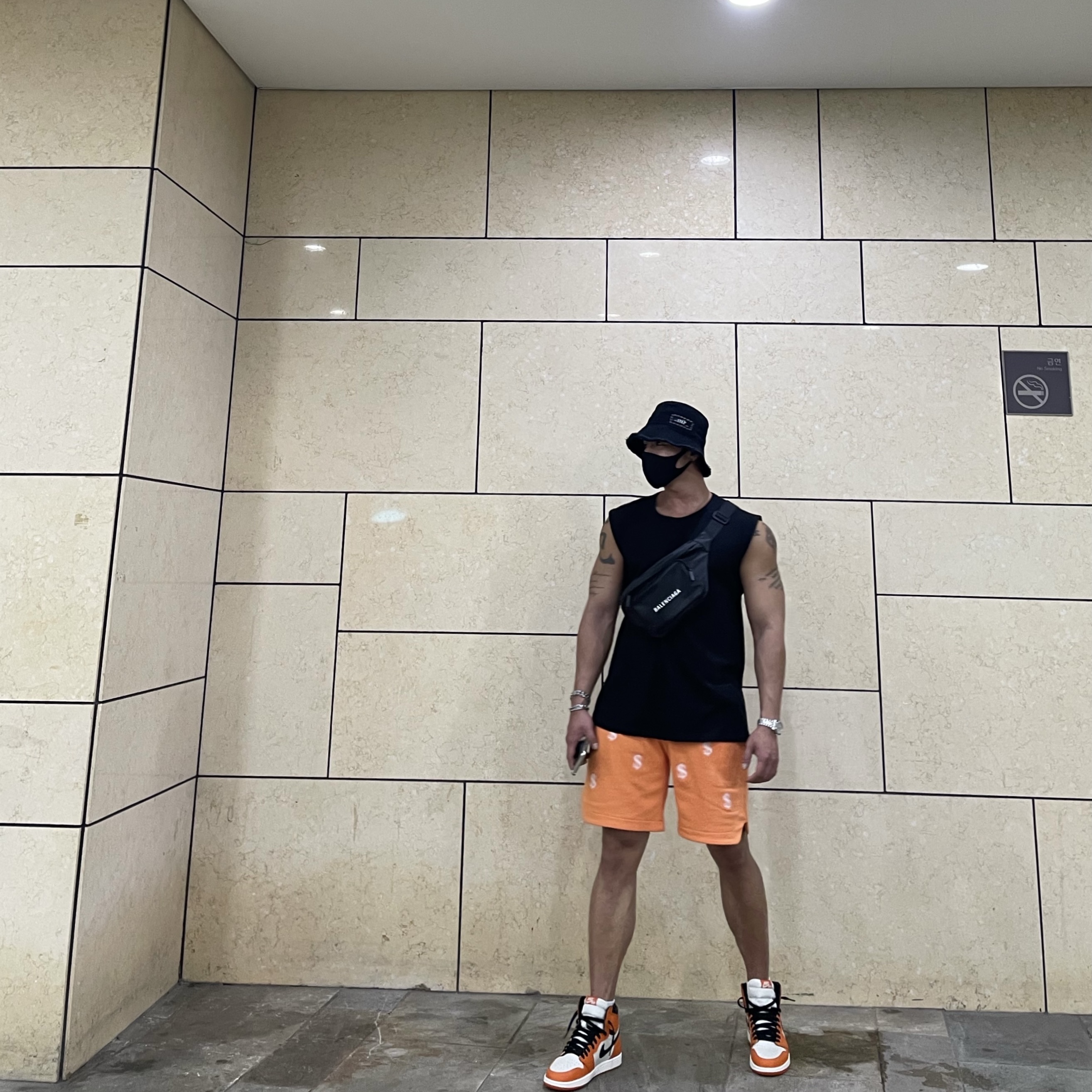 beom (@first_body) 님의 게시물 | KREAM