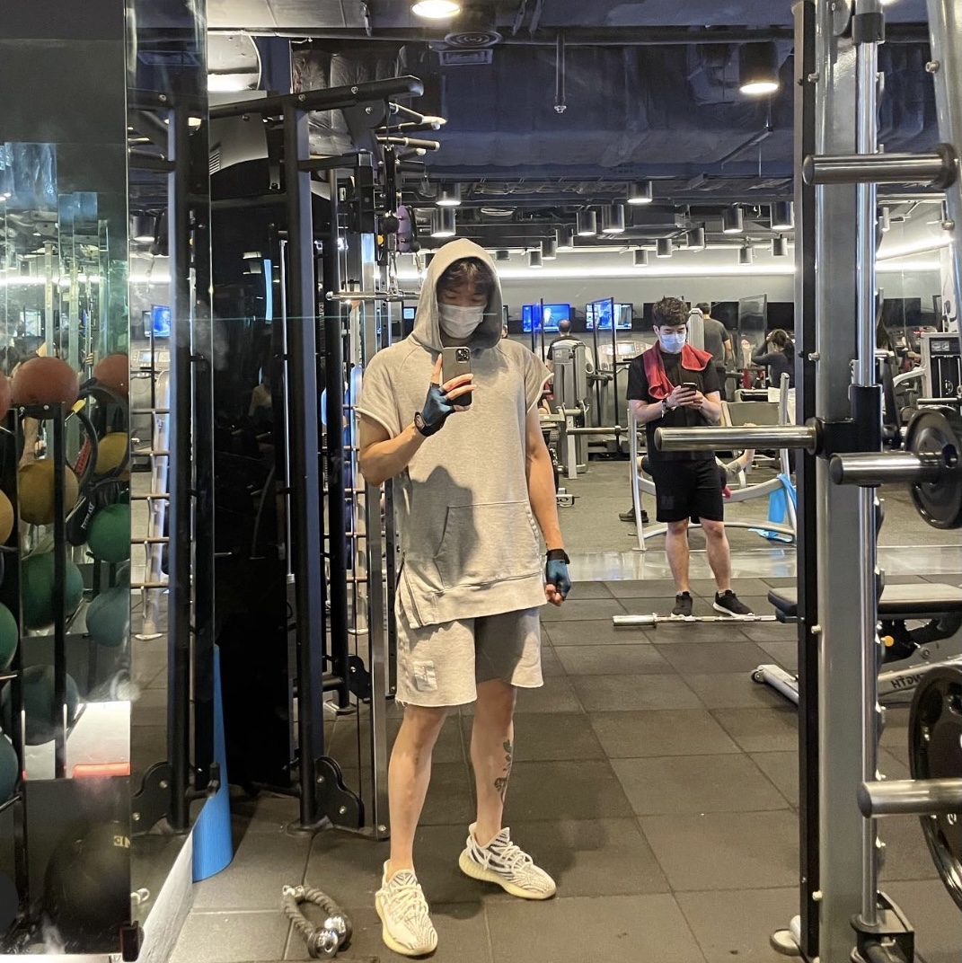 jack (@yo_oy) 님의 게시물 | KREAM