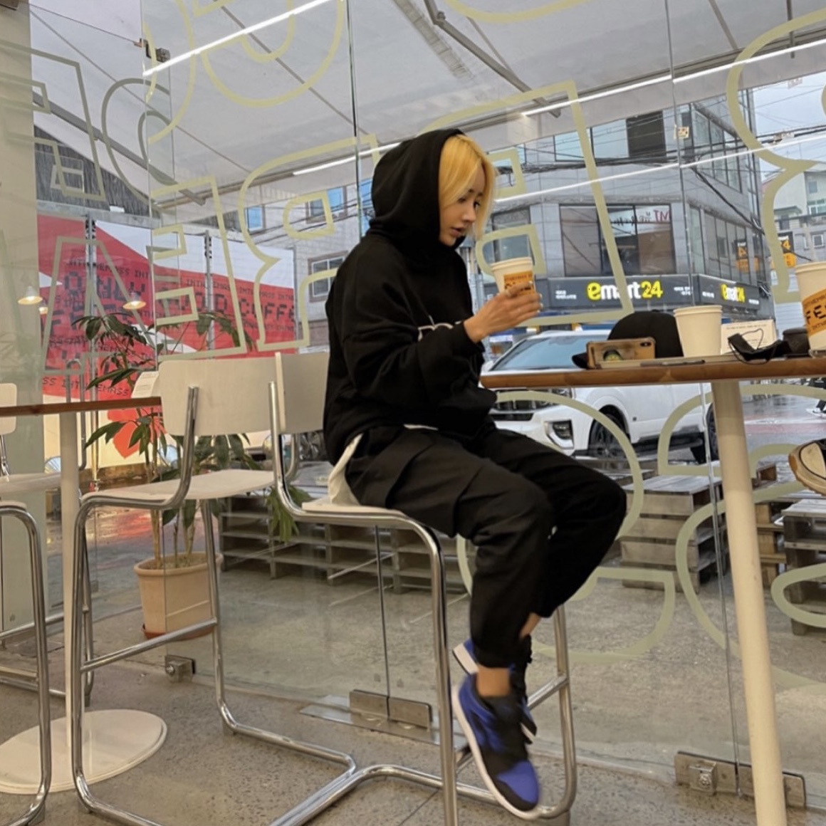 도드리 (@dearsaem) 님의 게시물 | KREAM