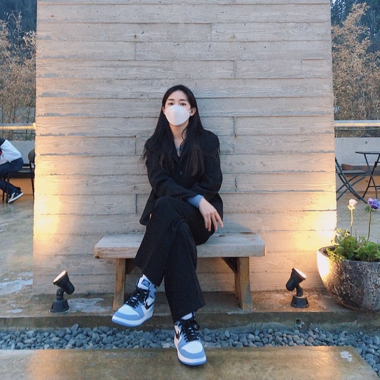 0ㅅ0 (@ss.___y) 님의 게시물 | KREAM