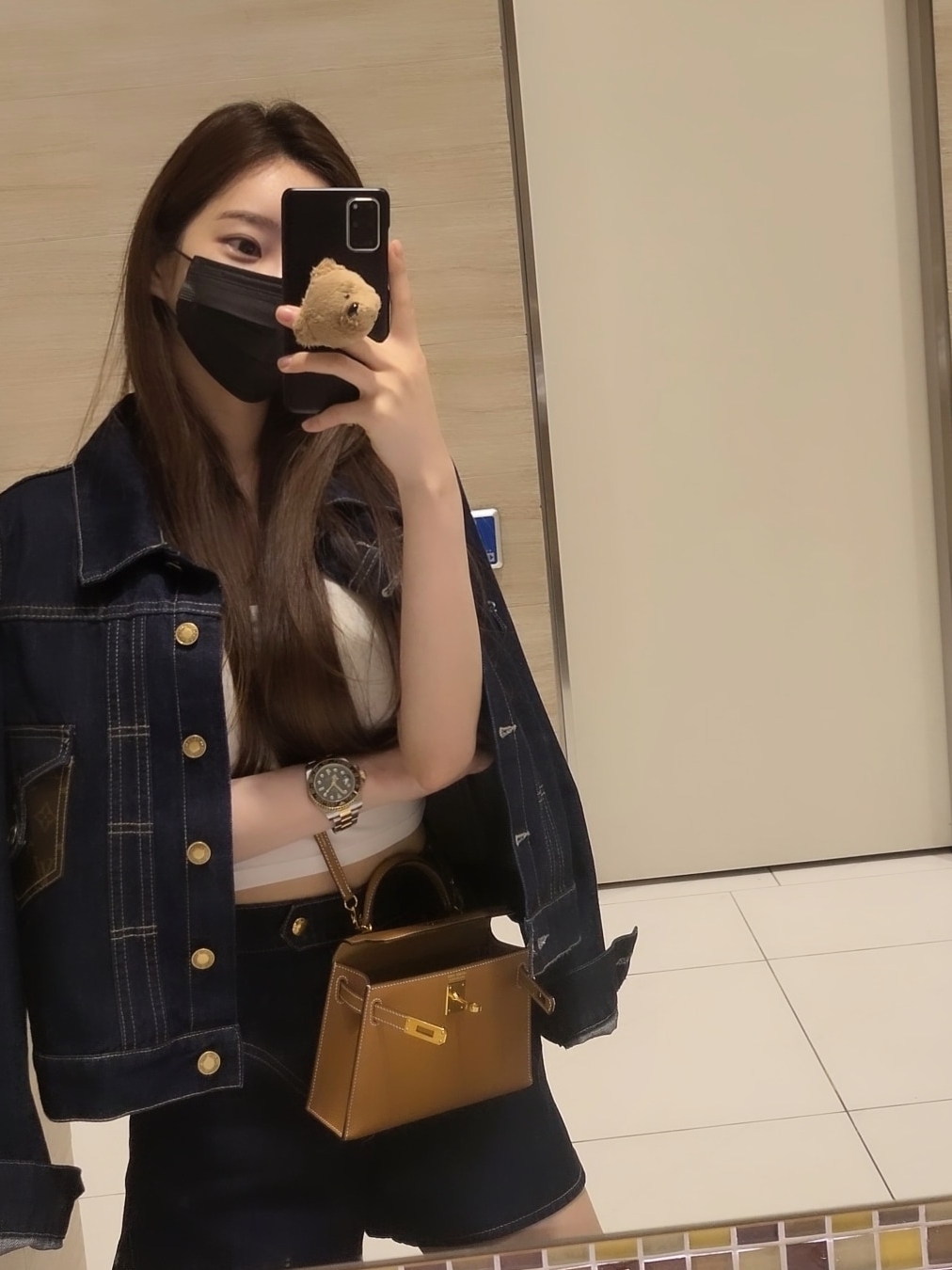 (@hn_i_i) 님의 게시물 | KREAM